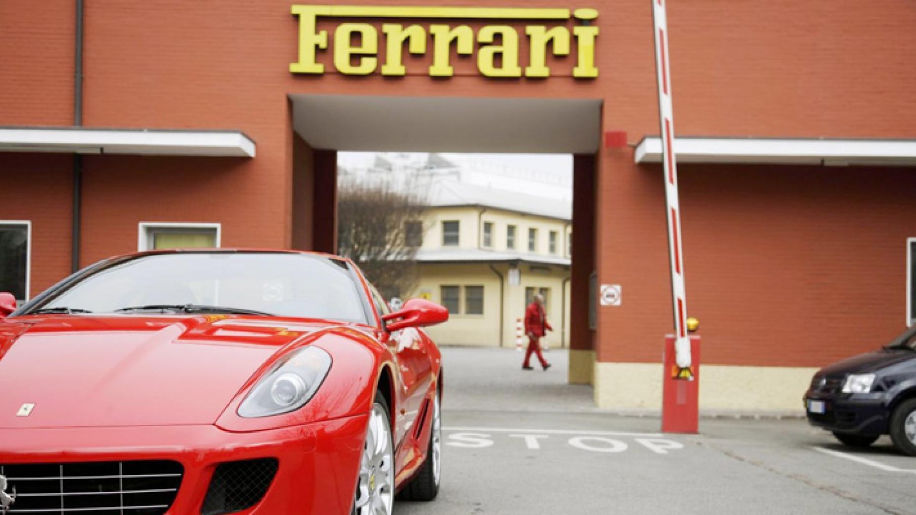 Wat is de snelste Ferrari op het testcircuit Fiorano? - TopGear Nederland