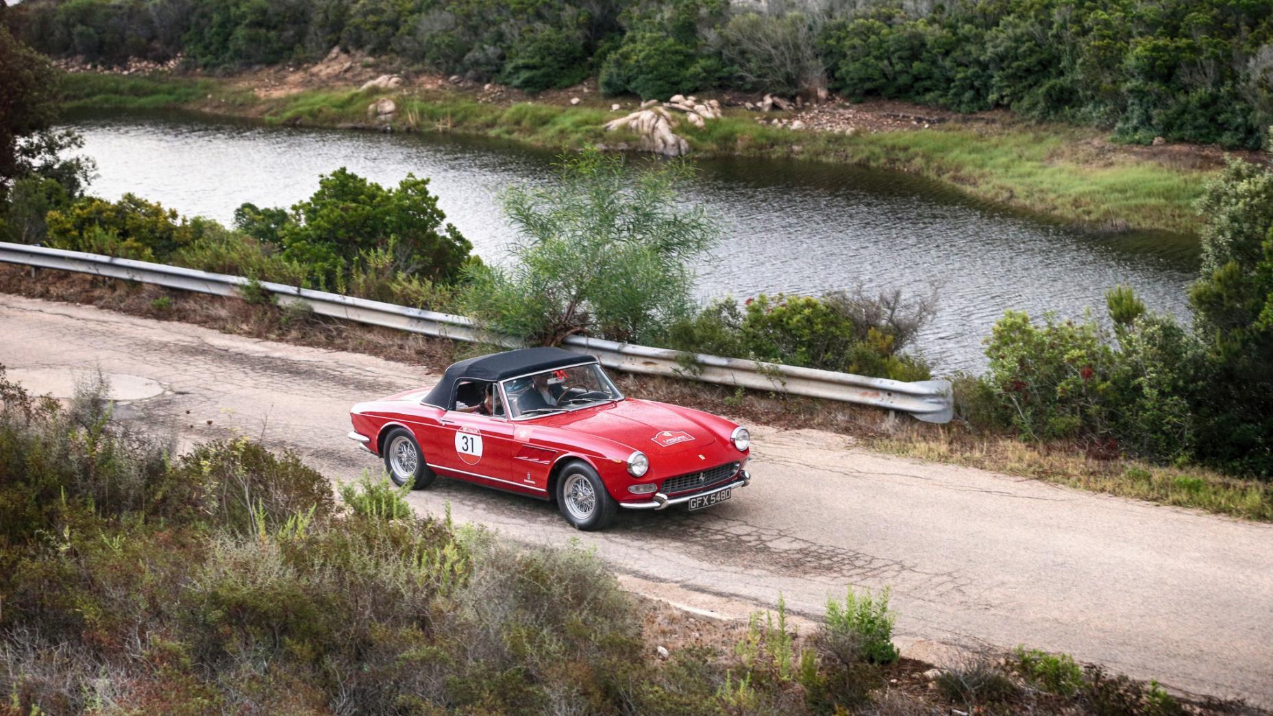 Ferrari Cavalcade Classiche: kijk je ogen uit - TopGear
