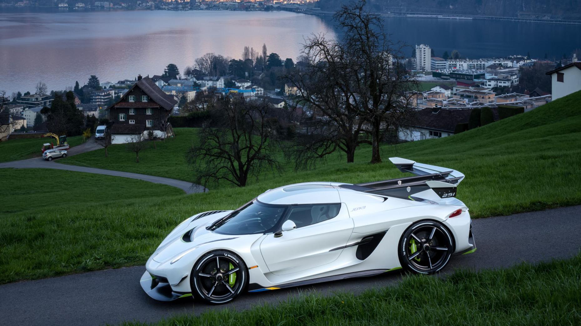Nieuwe foto’s van de Koenigsegg Jesko - TopGear Nederland