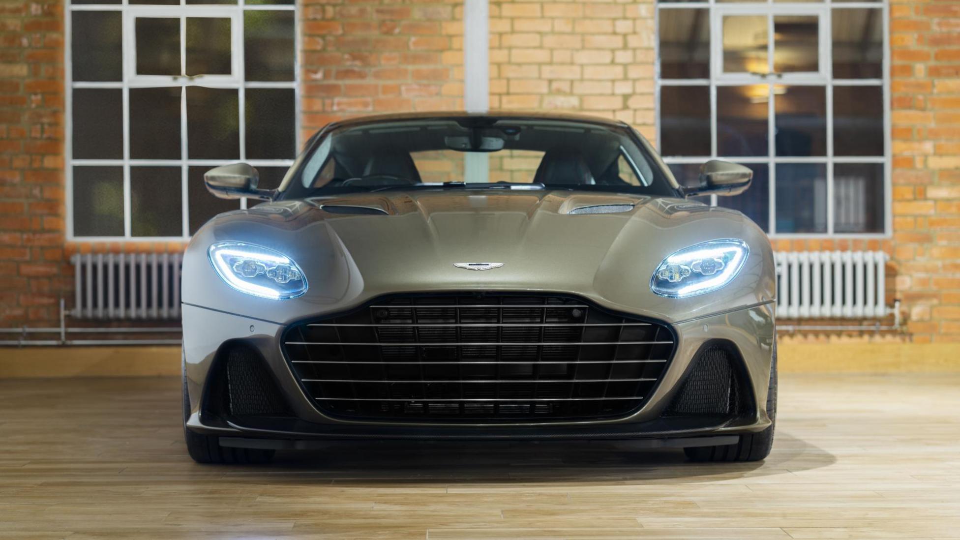 Aston Martin DBS OHMSS Edition is een 007-auto - TopGear Nederland