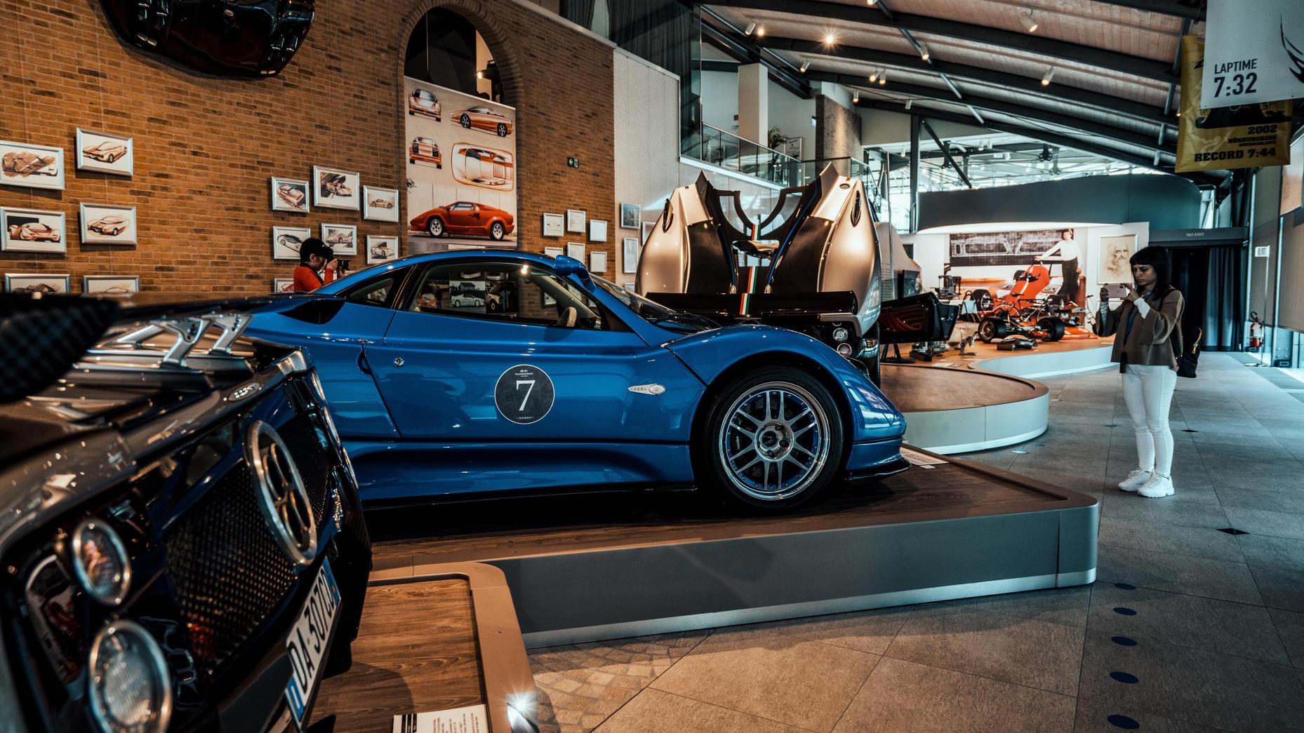 Een kijkje in het Pagani-museum in Modena - TopGear