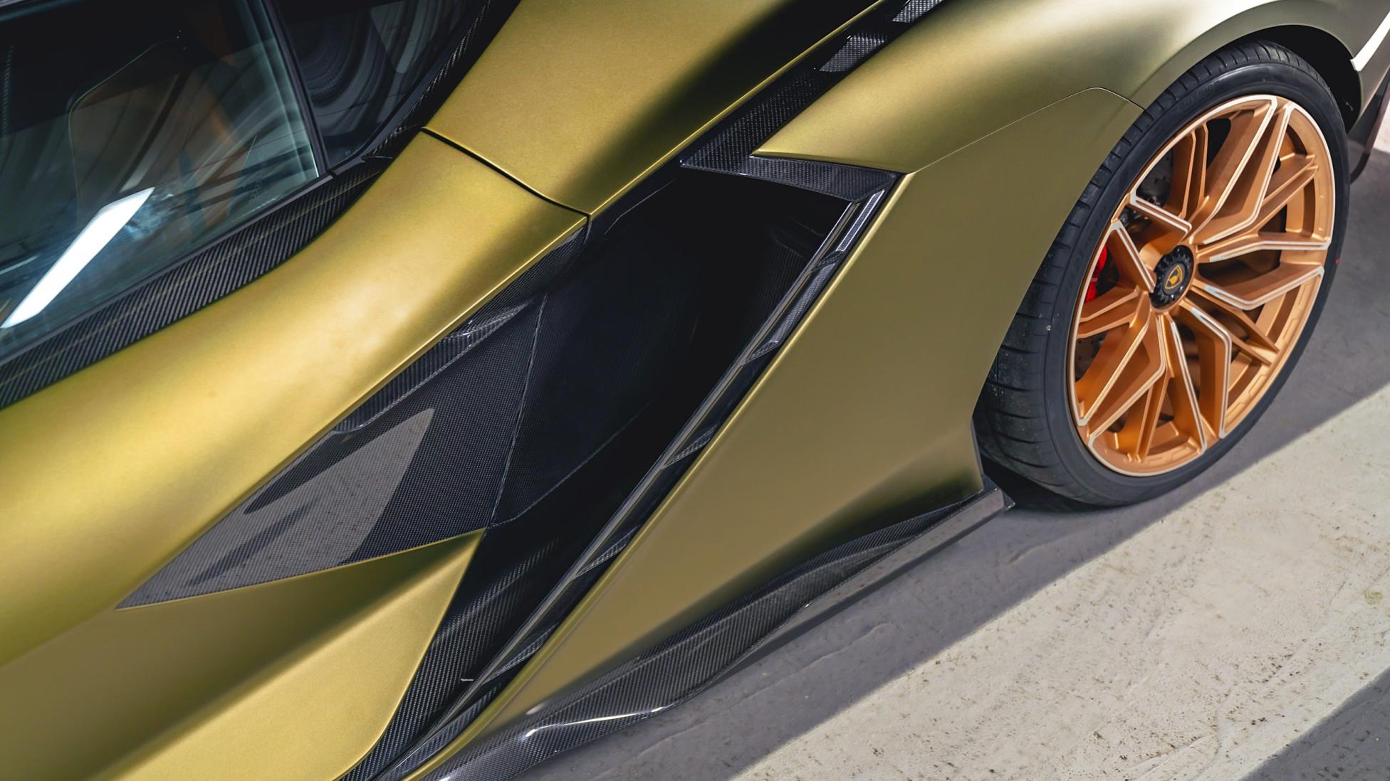 Lamborghini Sián (2021) test en specs - TopGear Nederland