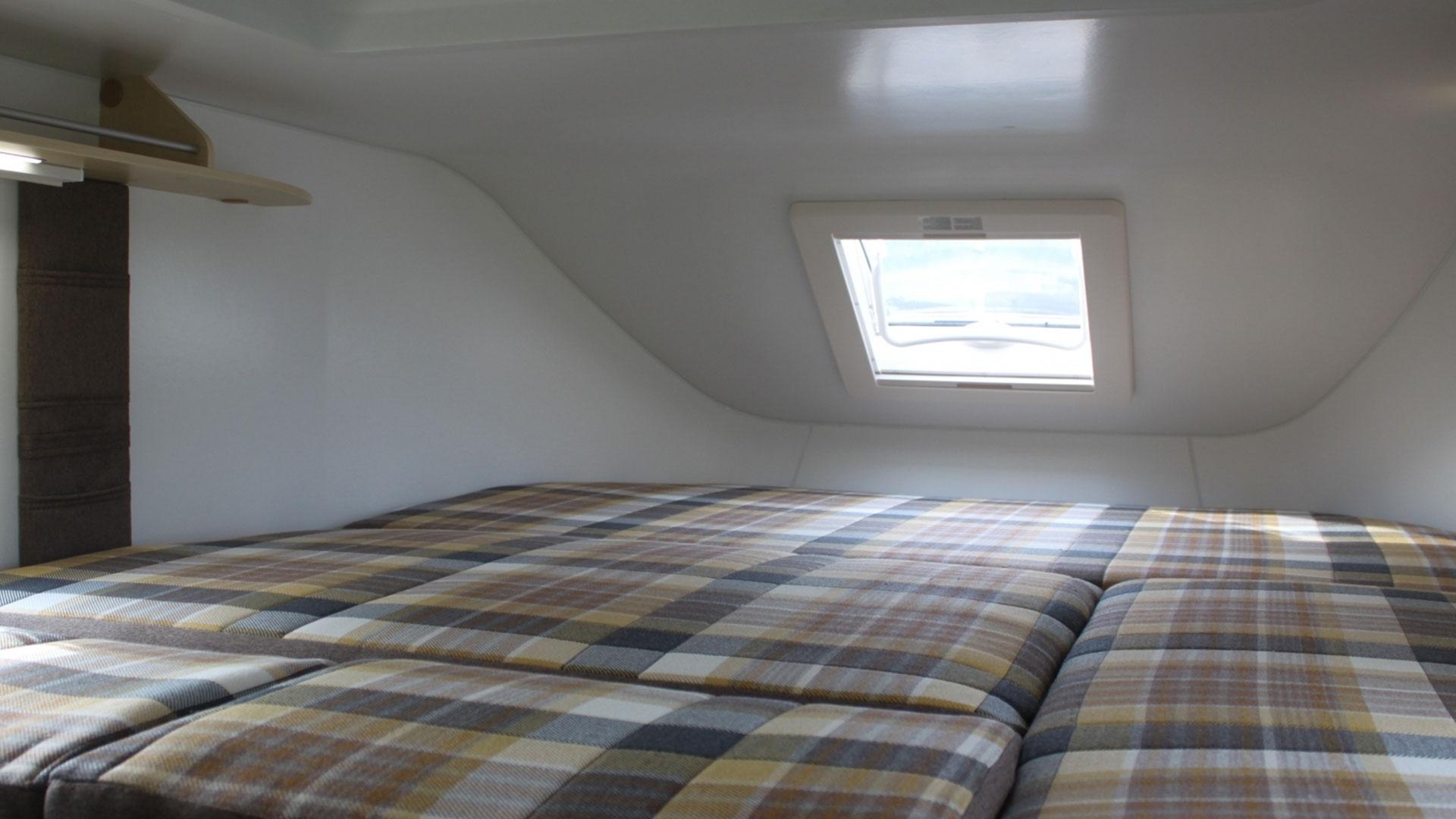 Lada Niva Camper kost een prikkie - TopGear Nederland