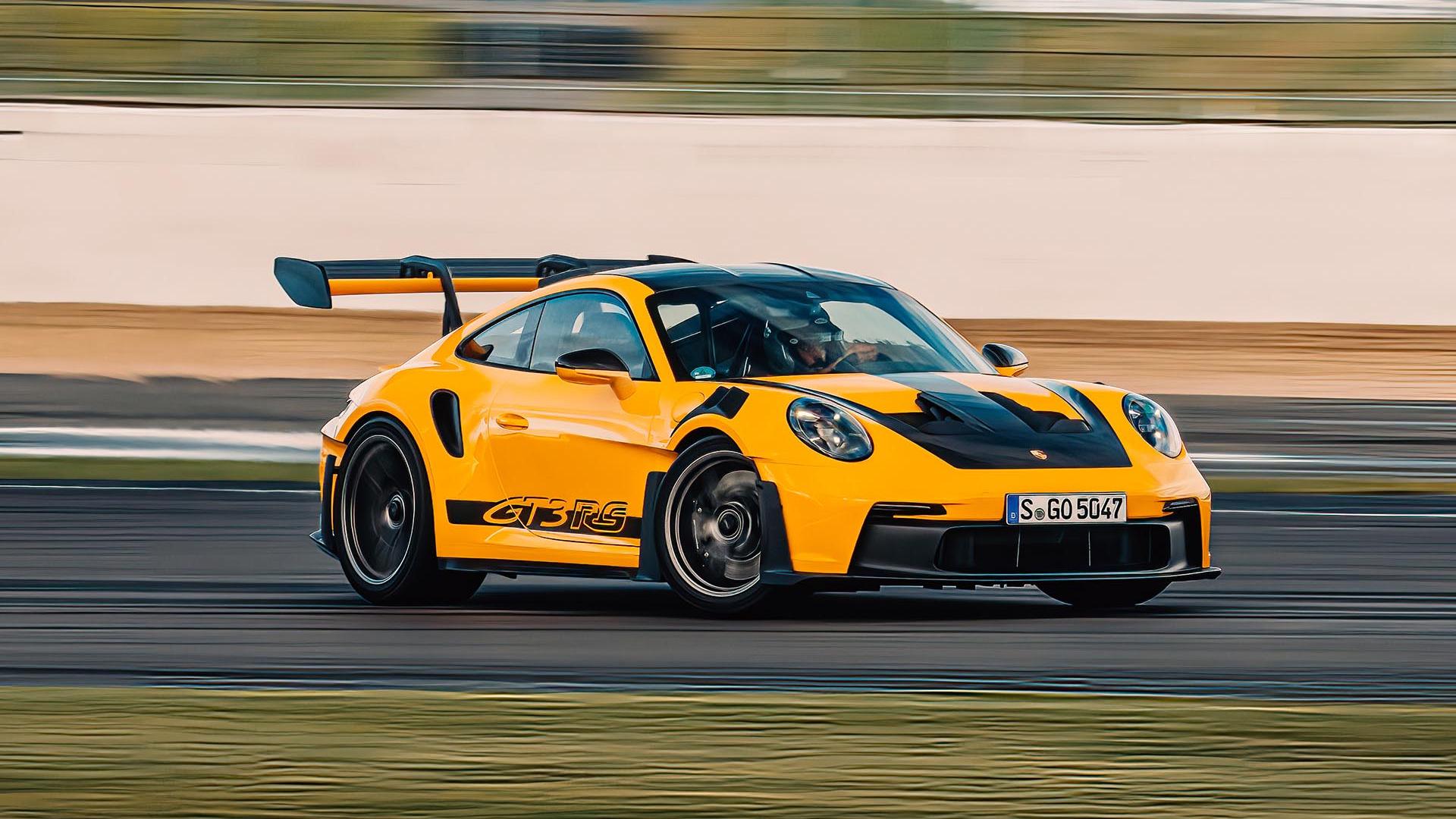 Porsche 911 GT3 RS review (2022): Harris rijdt hem op Silverstone