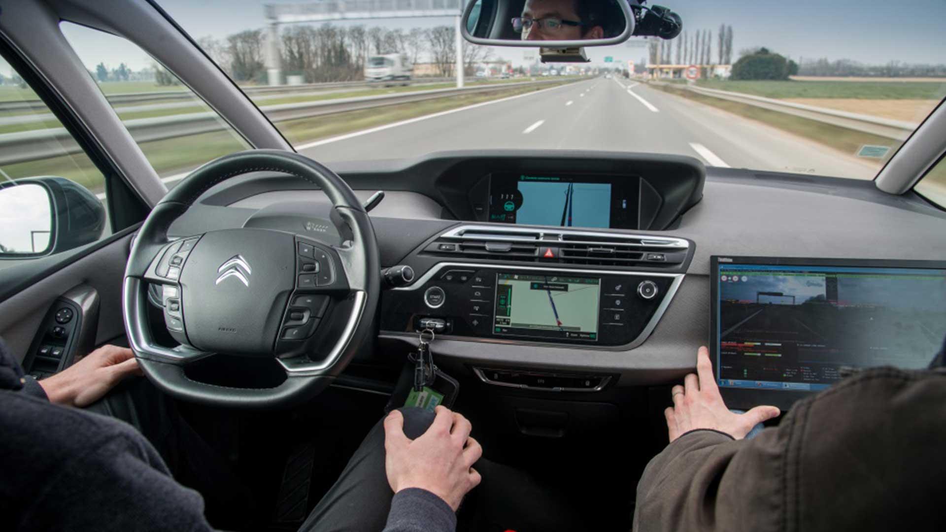 'Zelfrijdende auto's kunnen 3.900 levens per jaar redden' - TopGear