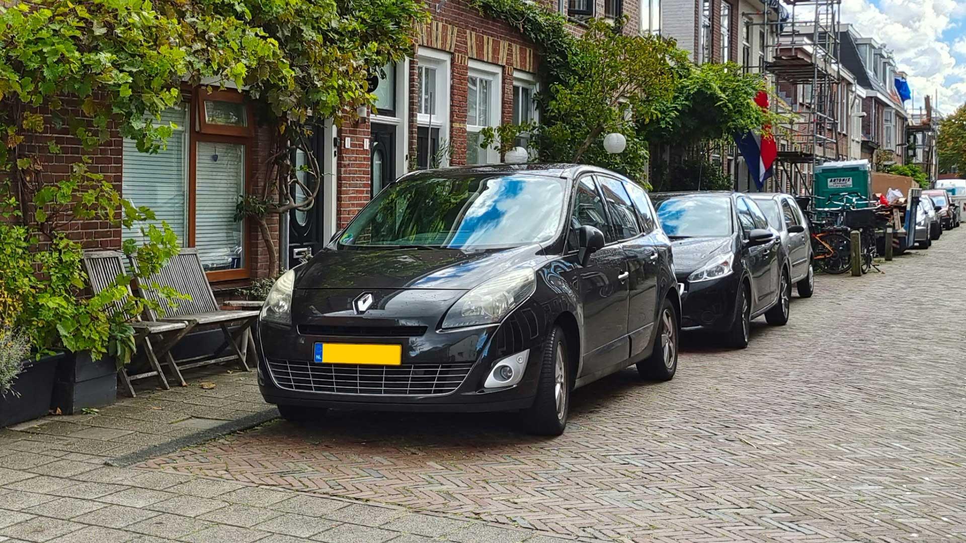 Parkeren in Scheveningen kost deze zomer nog 50 euro (dagkaart)