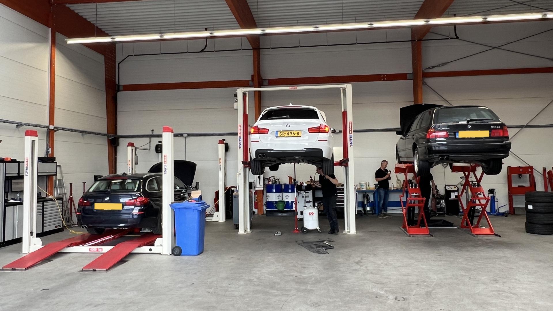 Is een grote beurt onzin? Of voegt het echt wat toe voor je auto?