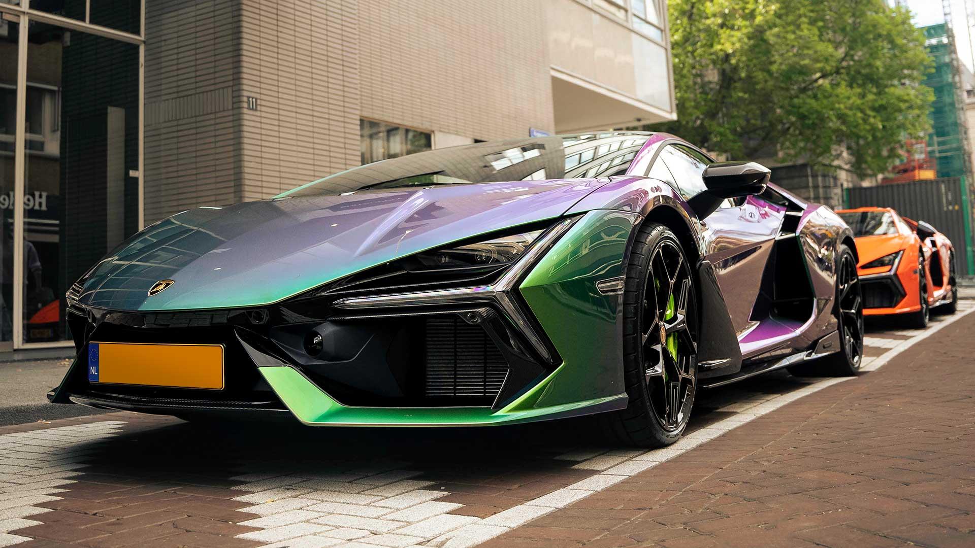 Dit zijn de duurste auto's die in 2024 in Nederland zijn gekocht ...