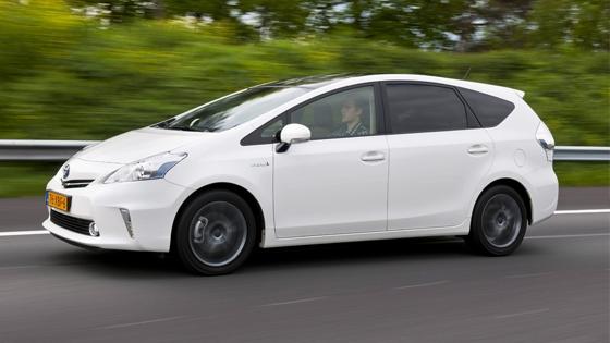 Toyota Prius Wagon Full Hybrid - TopGear