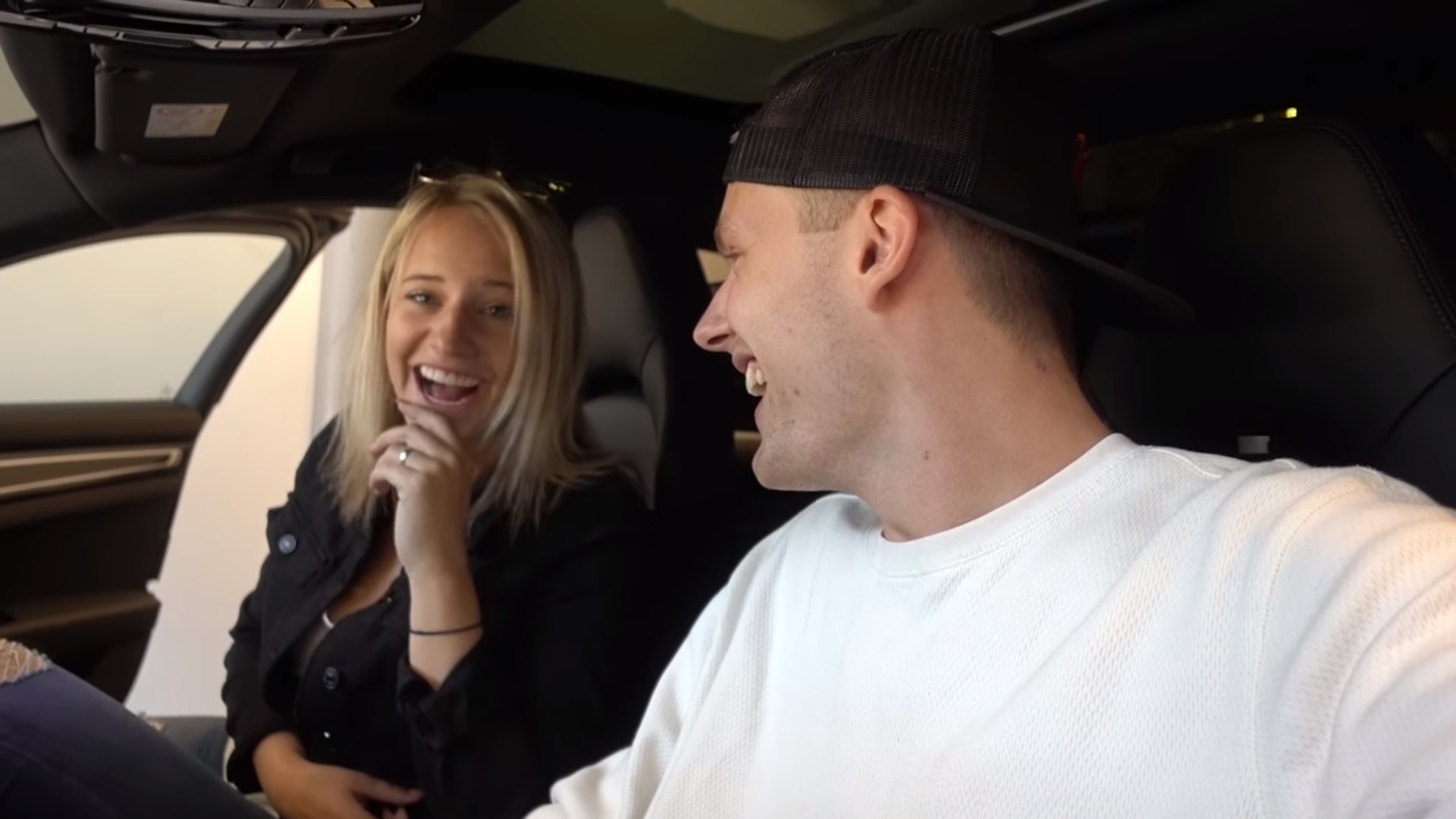 Nieuwe auto Enzo Knol is een Porsche Panamera 4S Diesel - TopGear