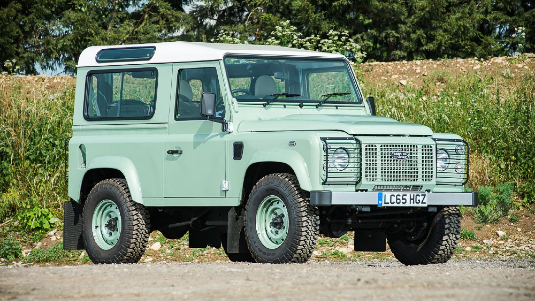 Land Rover Defender Heritage Edition is te koop - TopGear Nederland