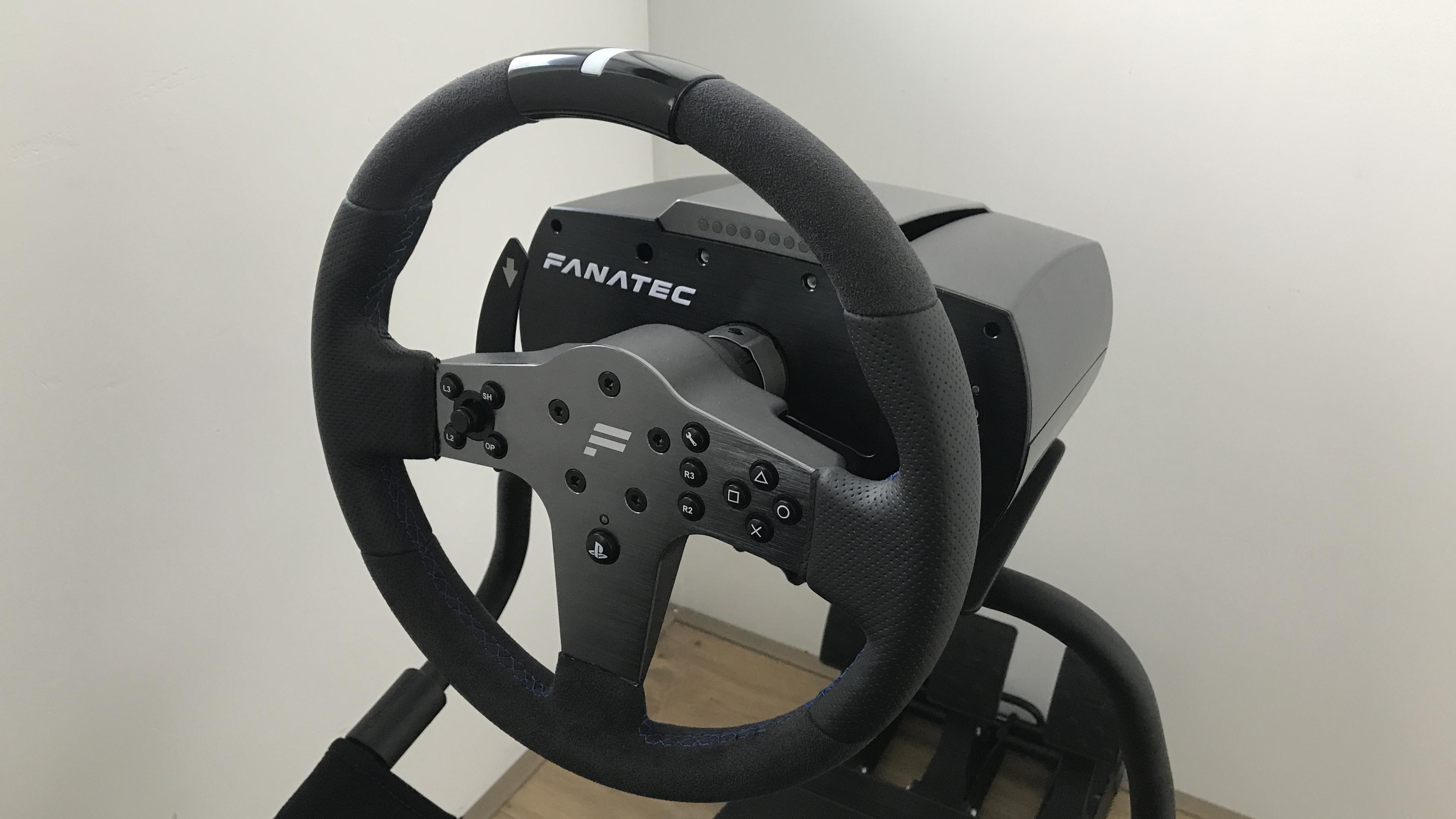 Fanatec CSL Elite Racing Wheel voor PlayStation 4 review - TopGear