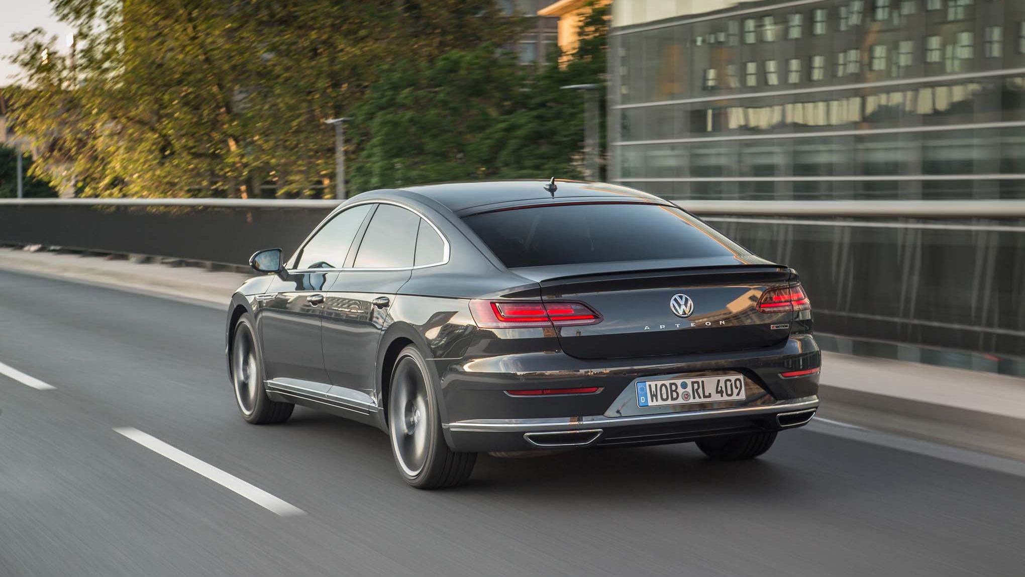 Volkswagen Arteon met VR6-motor is in de maak - TopGear