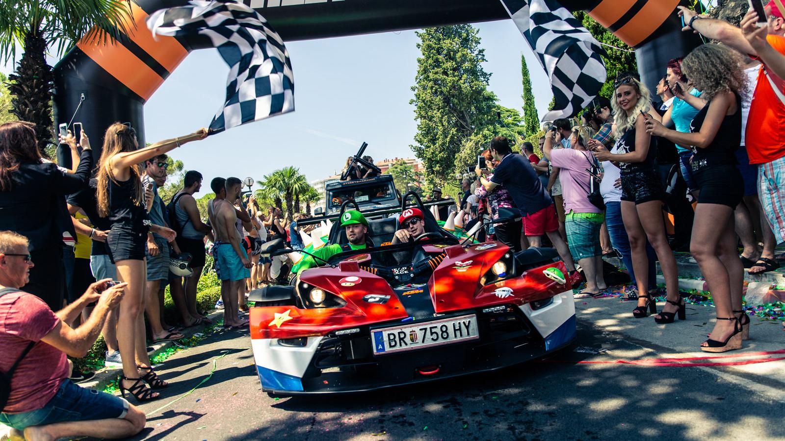 KTM X-Bow ’Mario Kart Edition’ te koop - TopGear