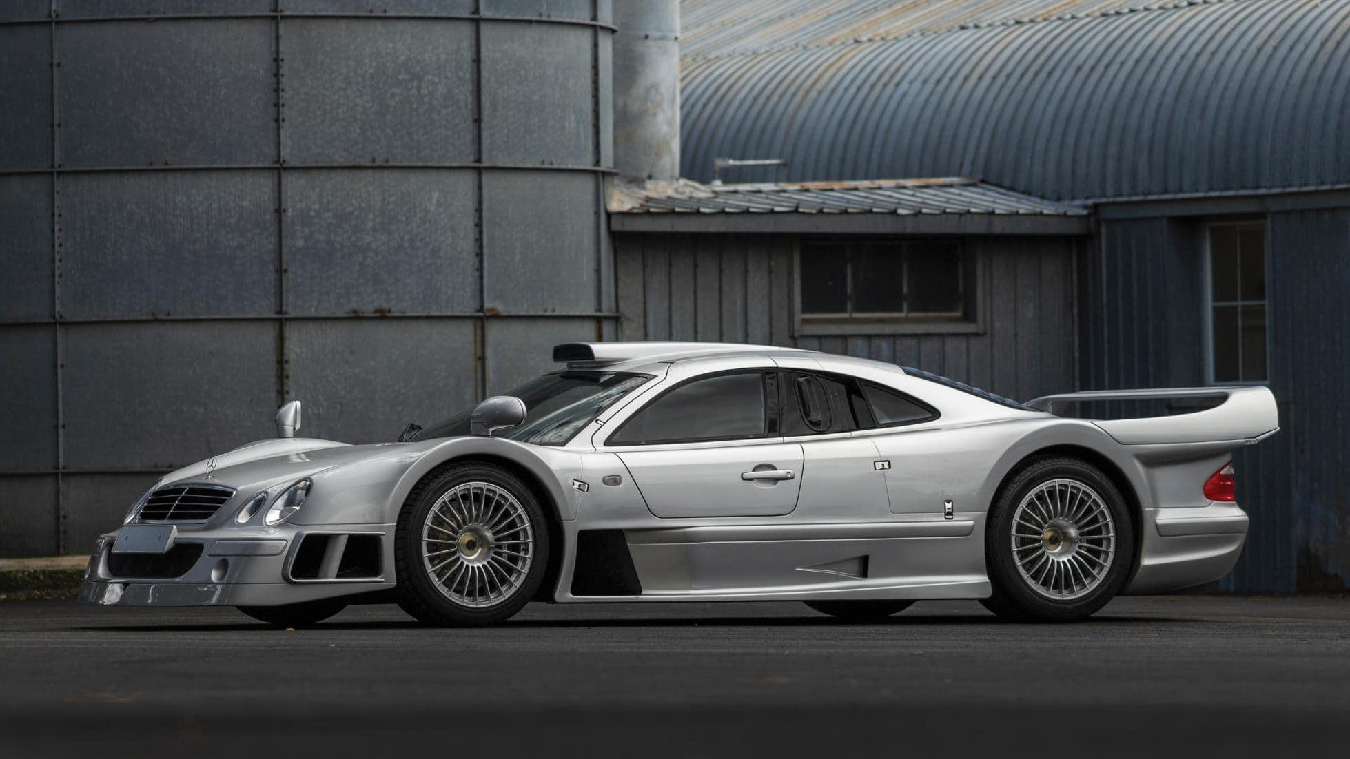 Koop deze straatlegale Mercedes-AMG CLK GTR - TopGear Nederland