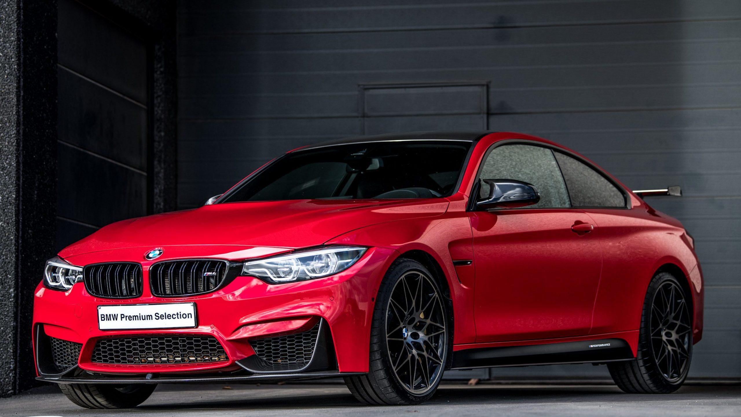 Koop een BMW M4 in de kleur Ferrari Rood - TopGear Nederland