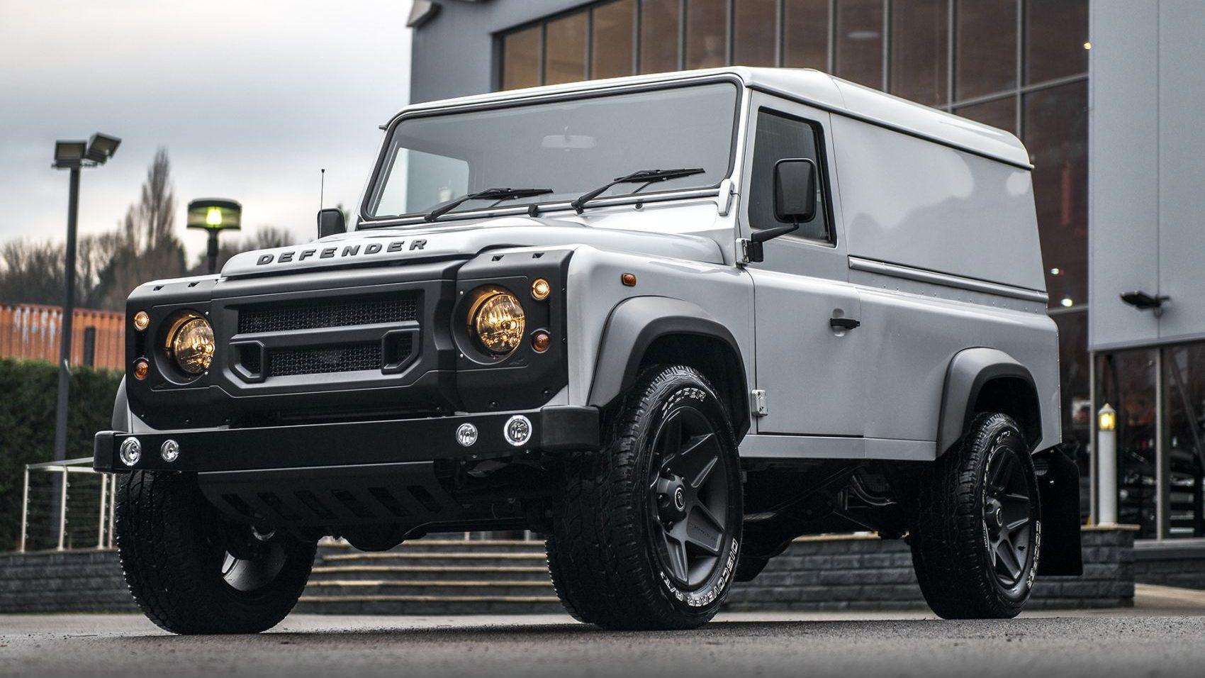 Defender 110 Hardtop is je woeste bestelbus - TopGear Nederland