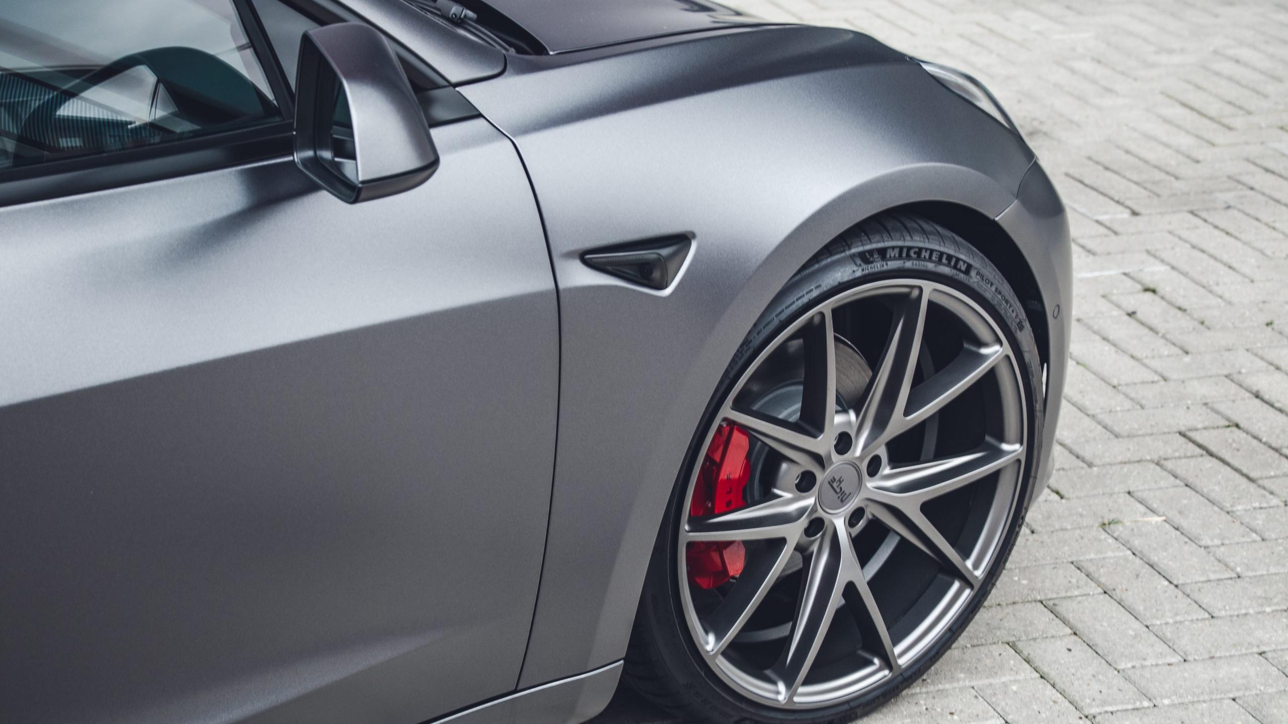 Tesla Model 3 krijgt nieuwe velgen - TopGear Nederland