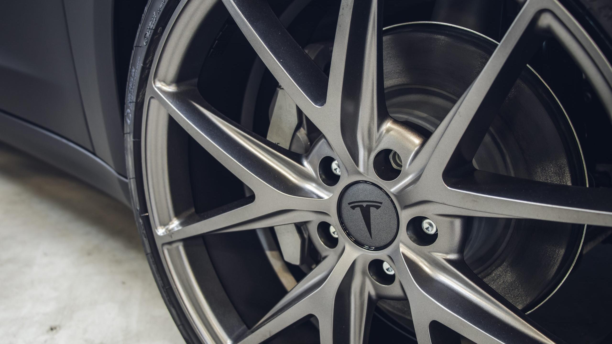 Tesla Model 3 krijgt nieuwe velgen - TopGear Nederland