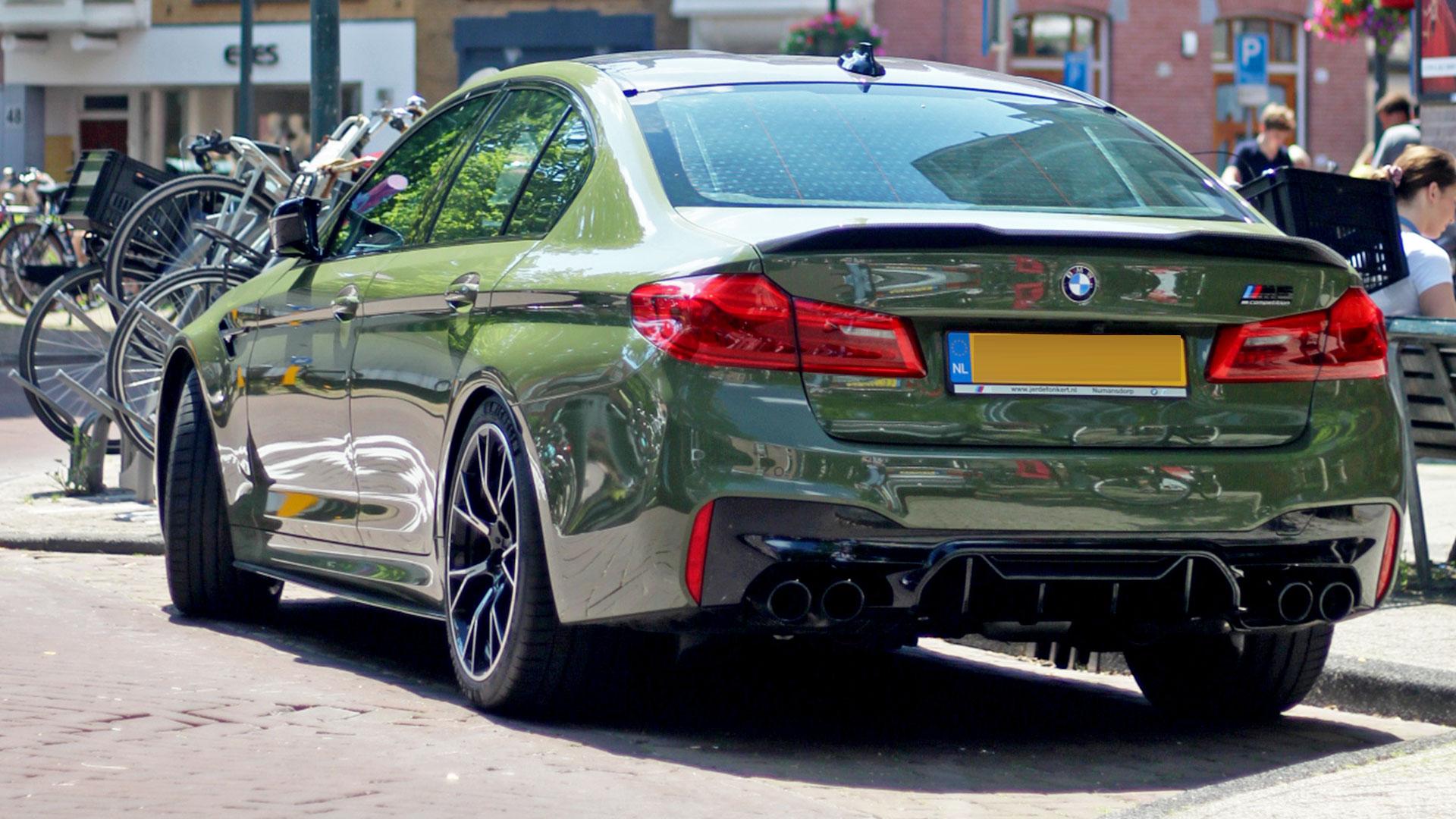 Deze BMW M5 in Urban Green kan van jou zijn - TopGear Nederland