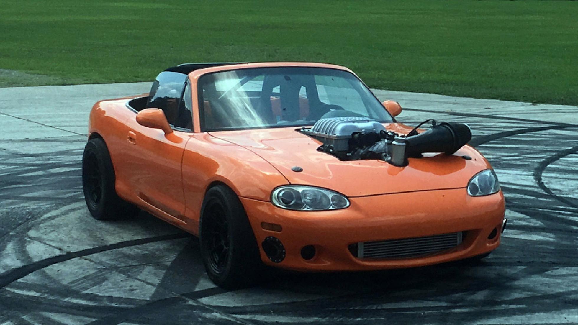 Mazda MX-5 met Hellcat-V8 te koop - TopGear