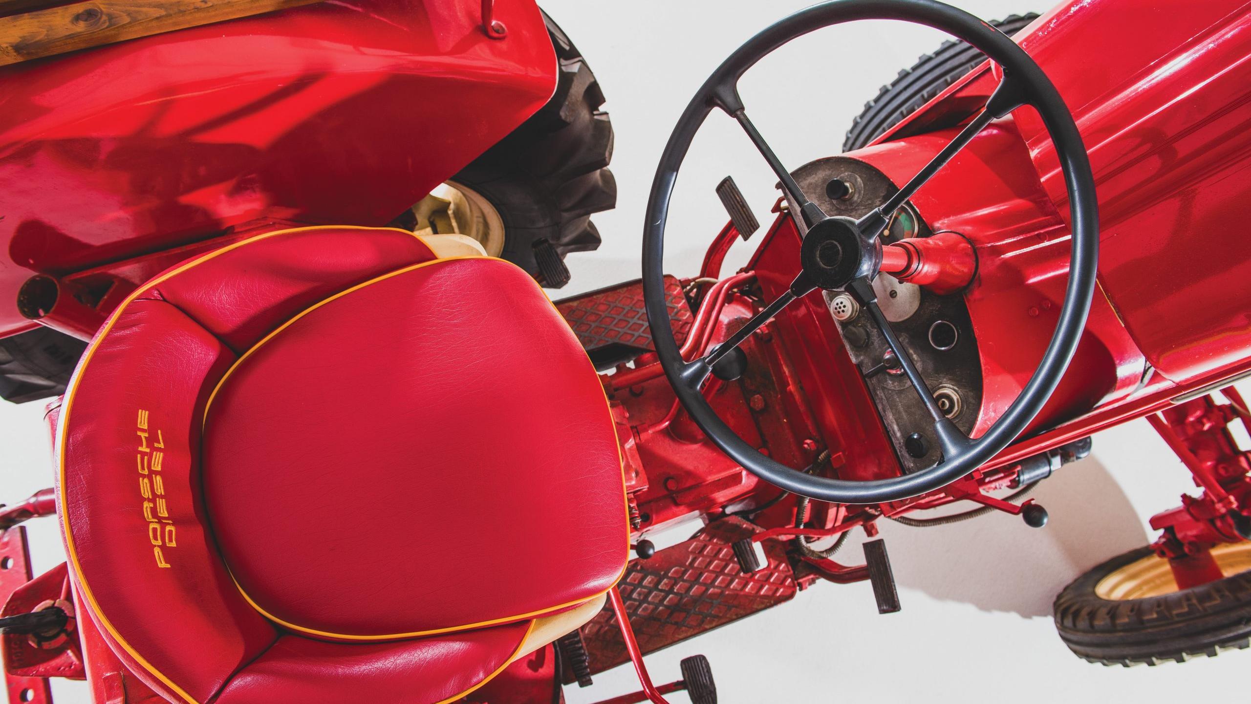 Deze Porsche-tractor is redelijk betaalbaar op de veiling - TopGear ...