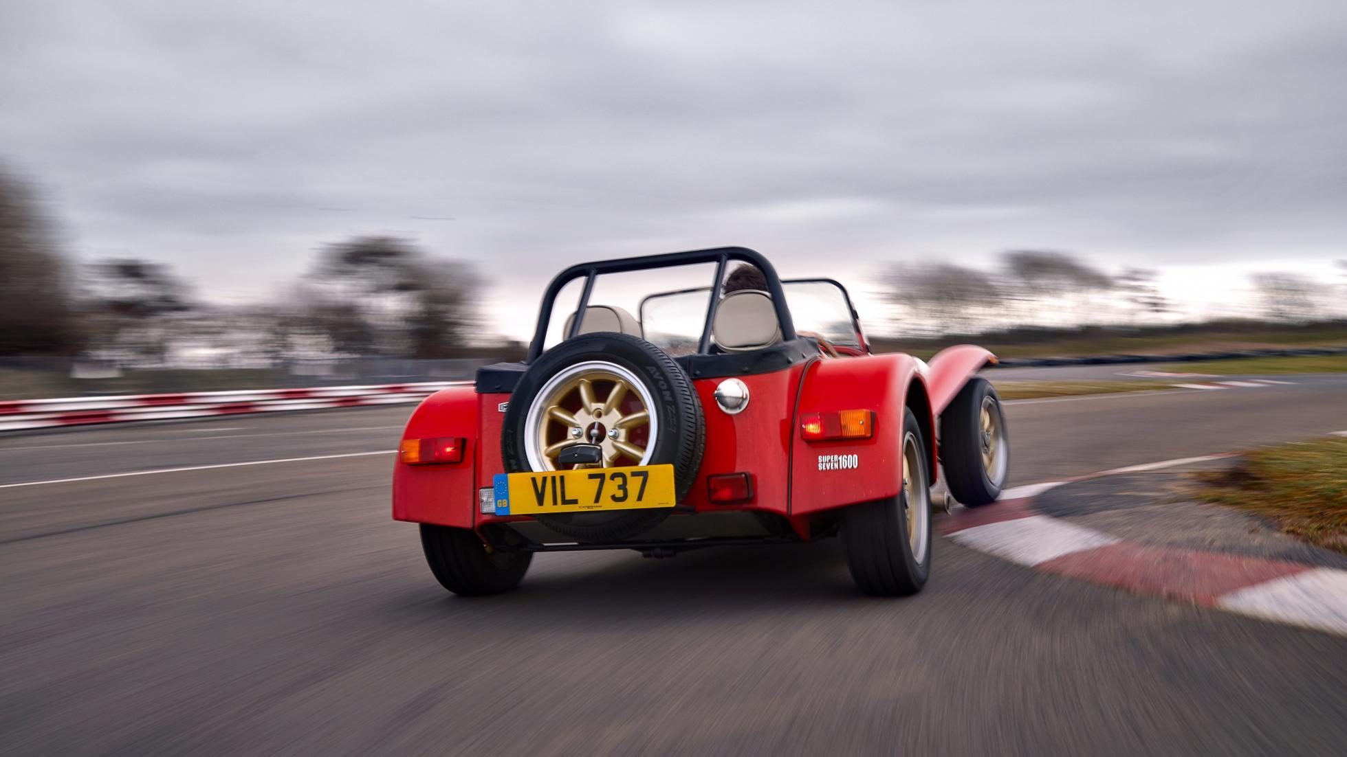 Caterham Super Seven 1600: test en specificaties - TopGear Nederland