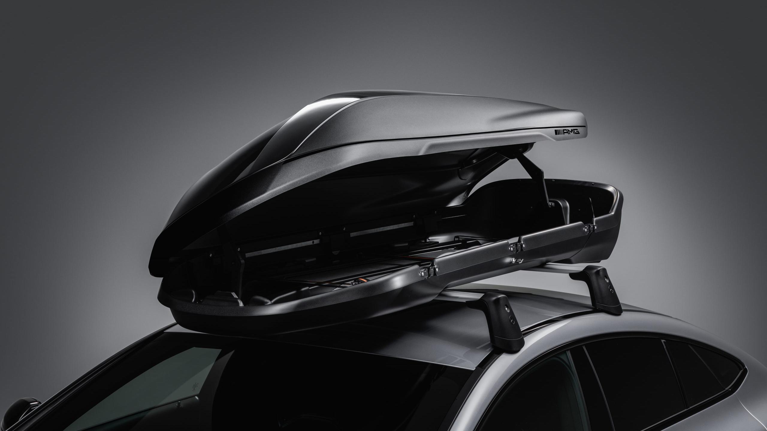 Deze dakkoffer van AMG heeft zelfs een diffuser - TopGear Nederland