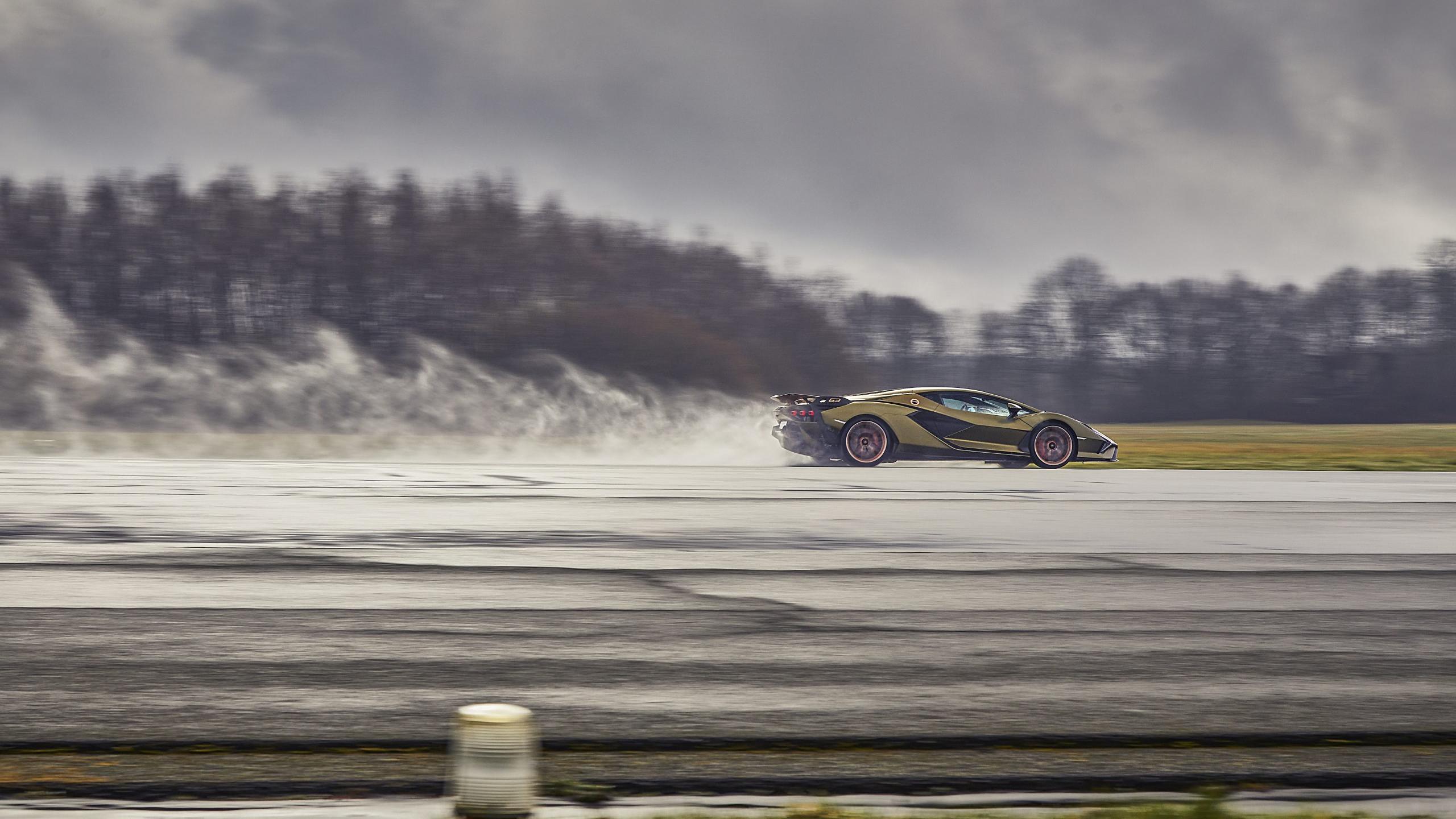 Lamborghini Sián (2021) test en specs - TopGear Nederland