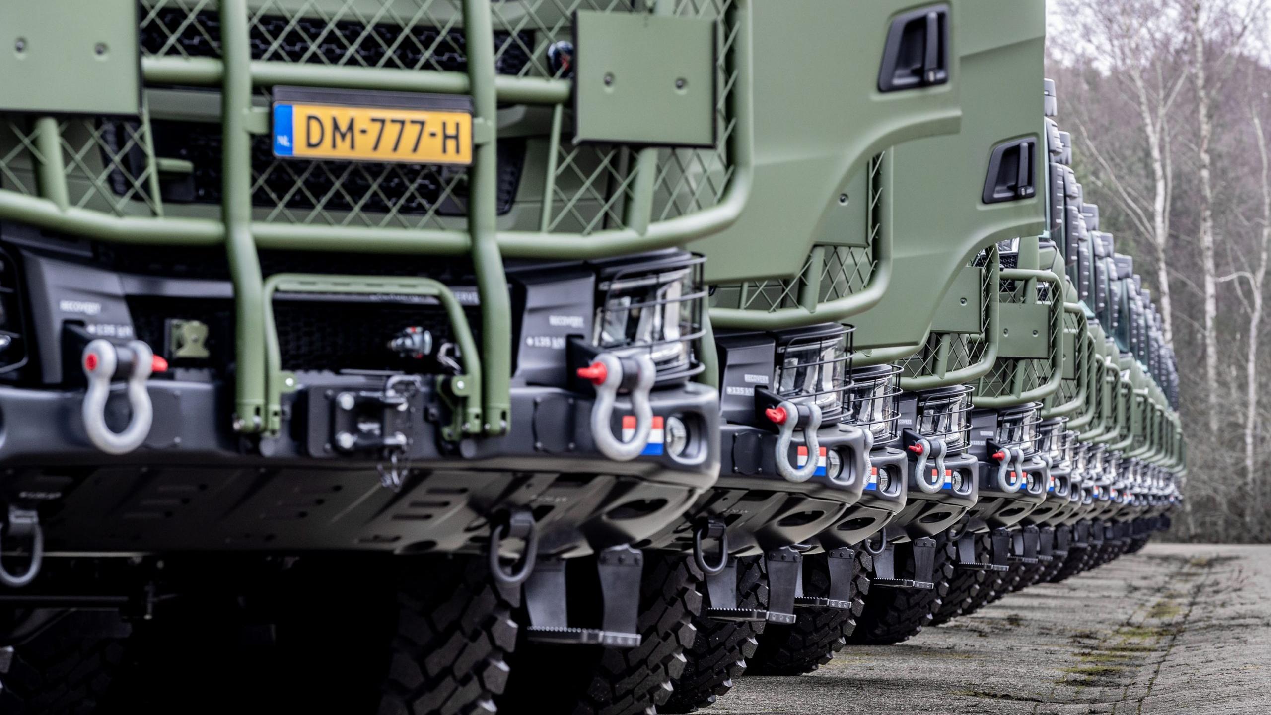 Nieuwe Scania Gryphus van leger past niet in garages - TopGear NL