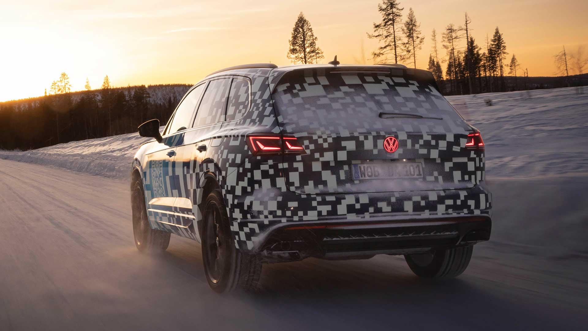 Volkswagen gaat auto's met lichtgevende logo's op de achterklep leveren ...