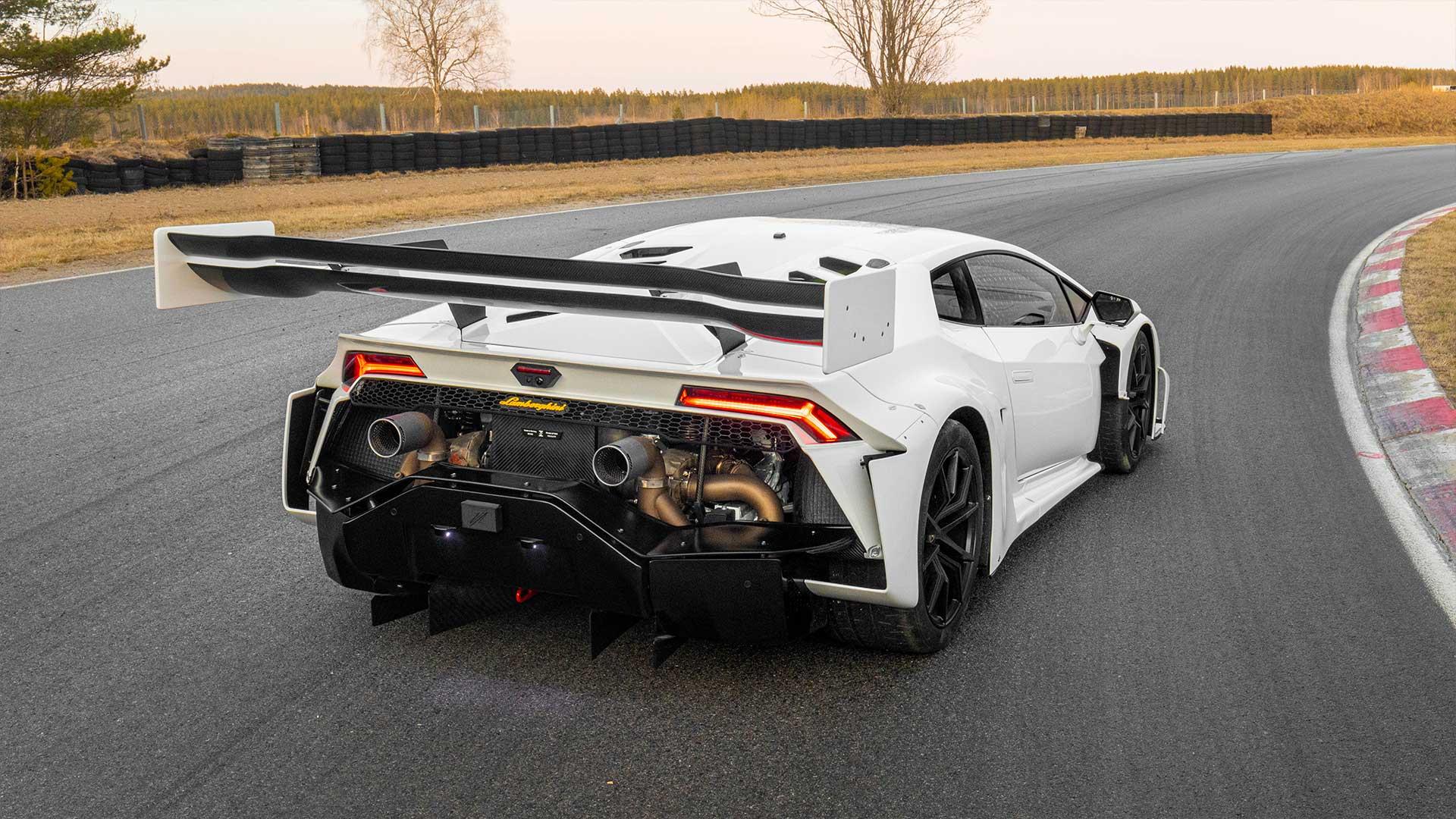 De Zyrus LP1200 is een straatlegale Super Trofeo met 1.200 pk