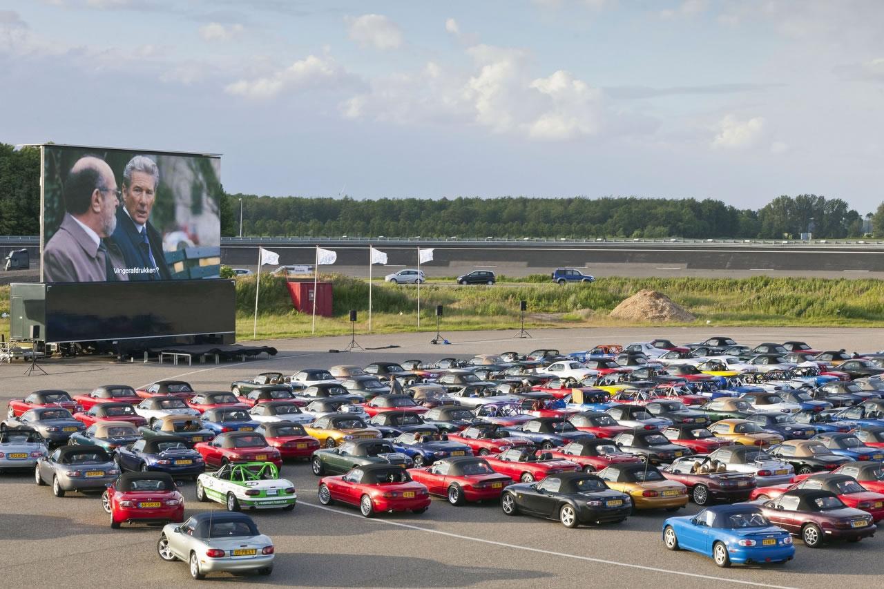 Tijdelijk drive-in bioscoop in Nederland - TopGear Nederland