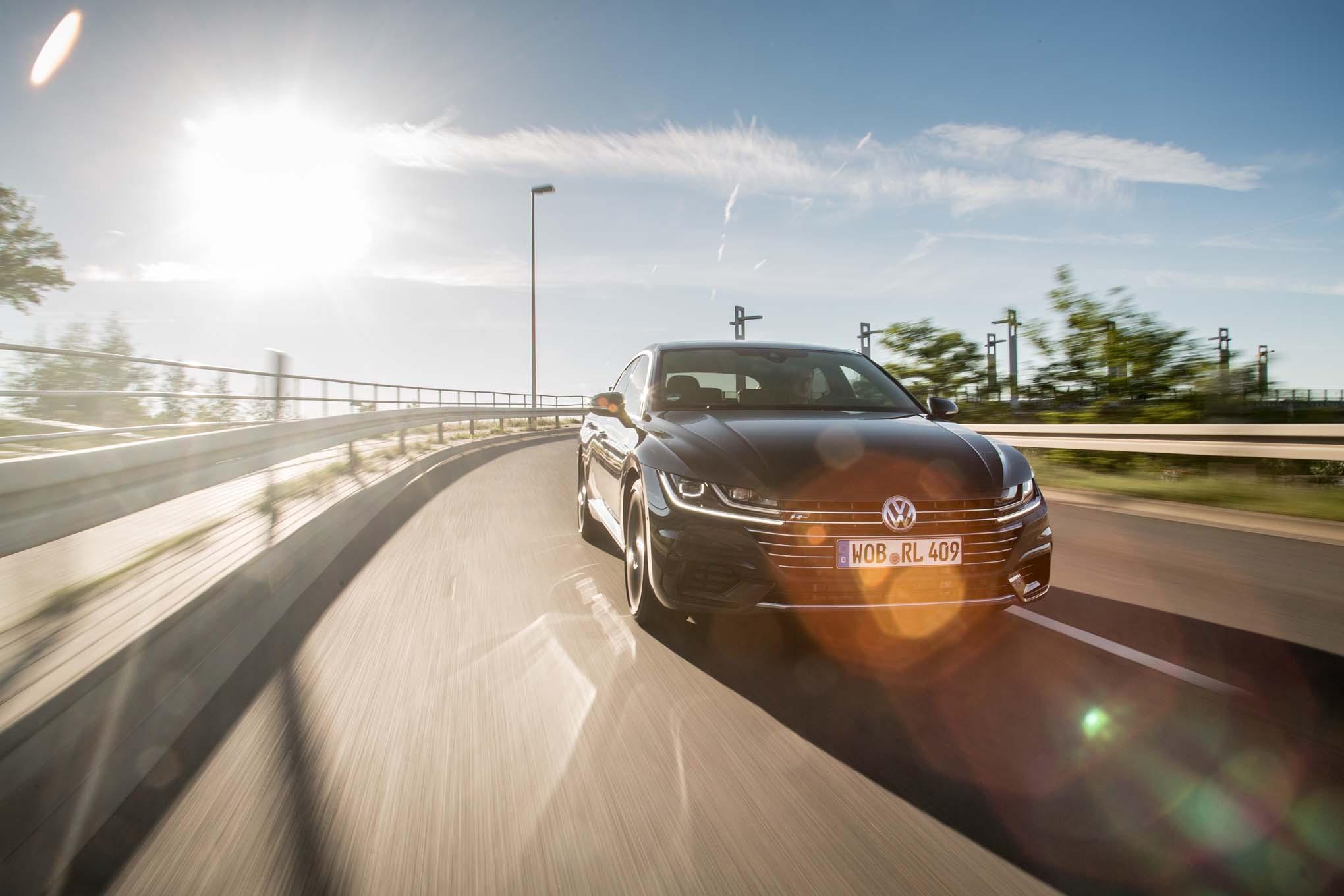 Volkswagen Arteon met VR6-motor is in de maak - TopGear