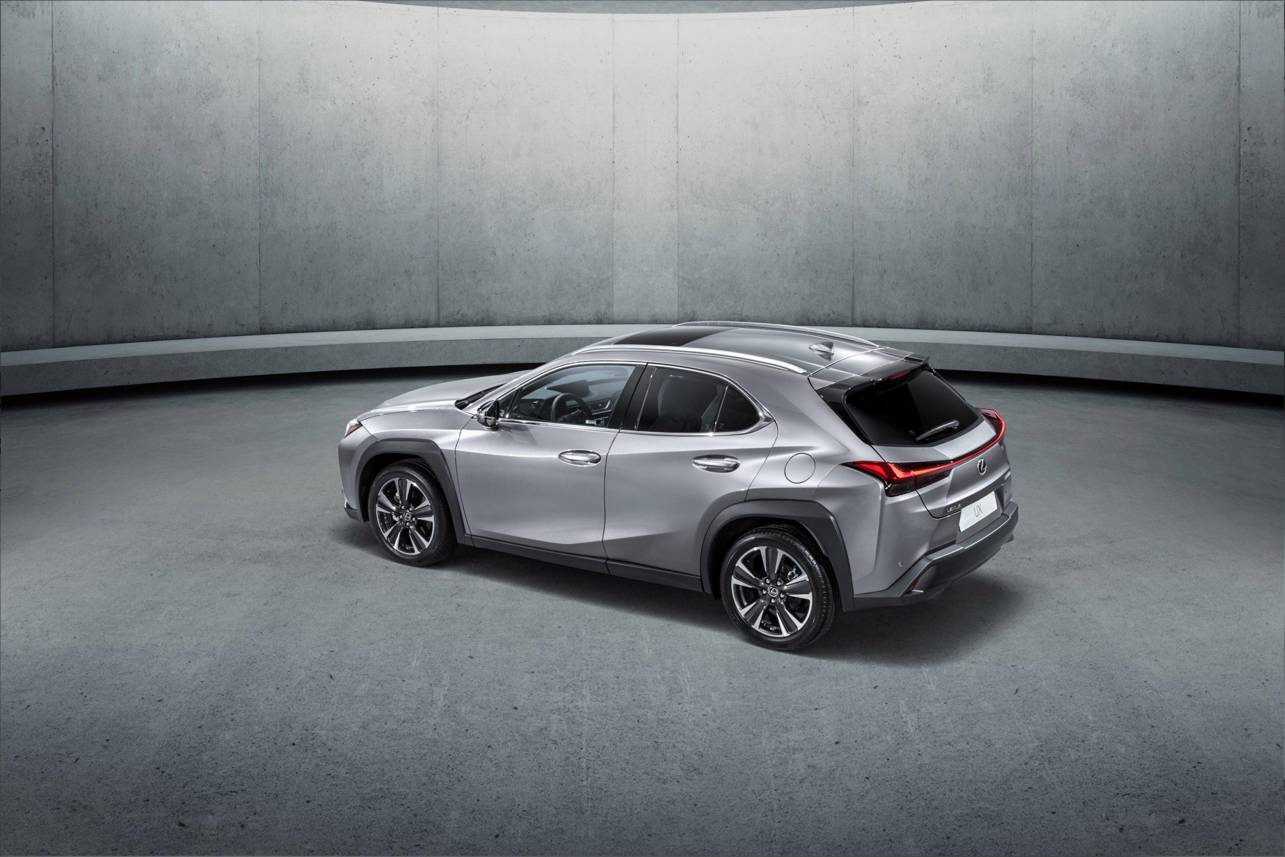 De Lexus UX 'is net een hatchback' - TopGear Nederland