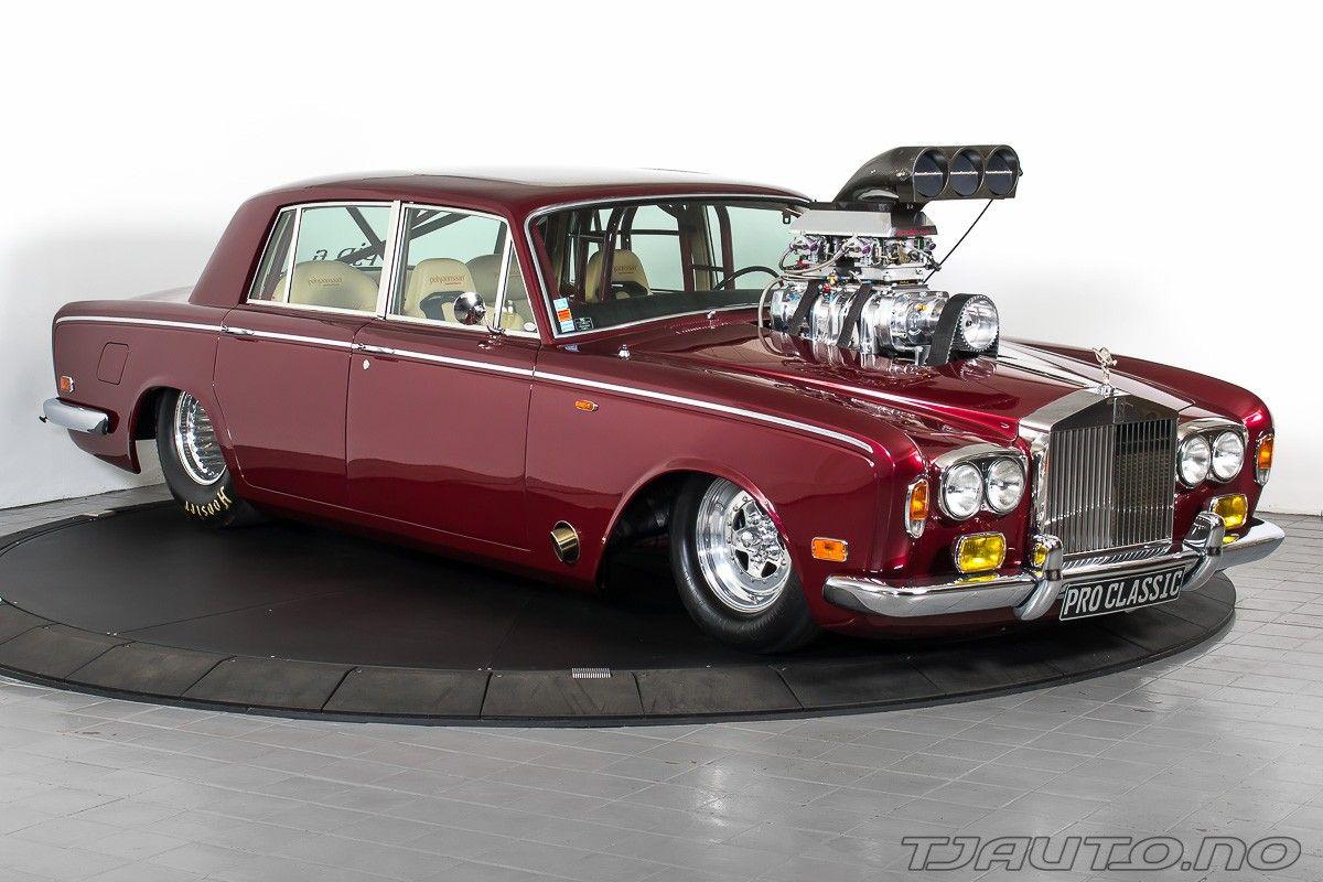 Rolls-Royce-dragracer met champagne heeft een trekhaak - TopGear