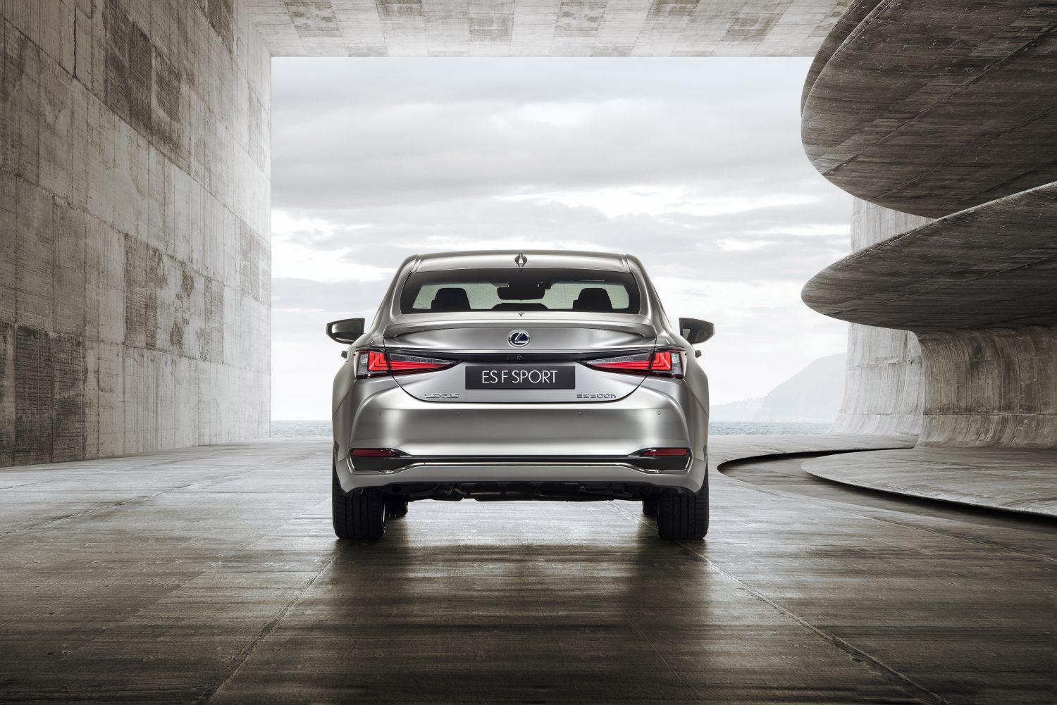 Lexus ES (2018) is niet meer analoog en komt naar Nederland - TopGear