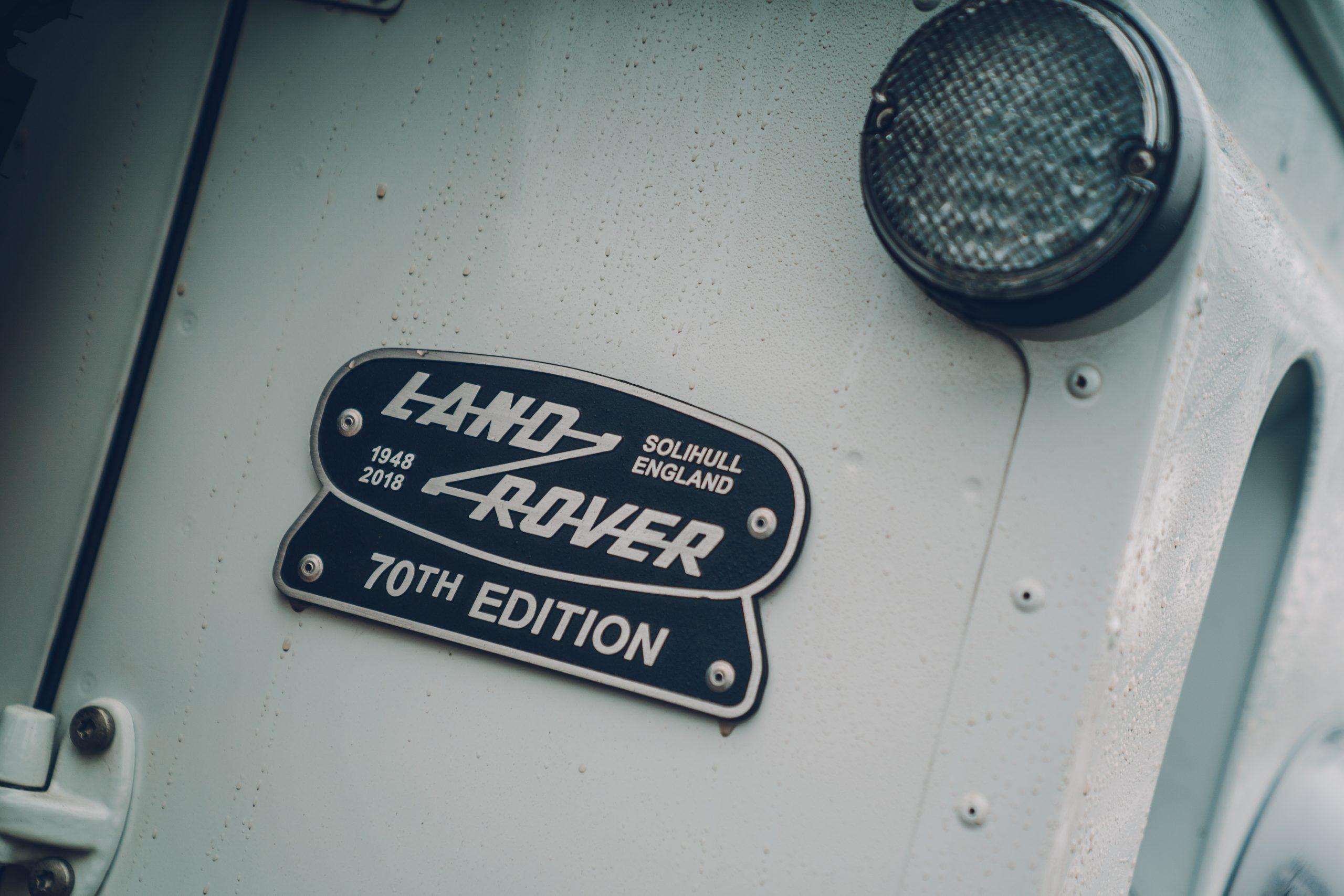 Land Rover Defender 90 Works V8 70th Edition (2018) test - TopGear