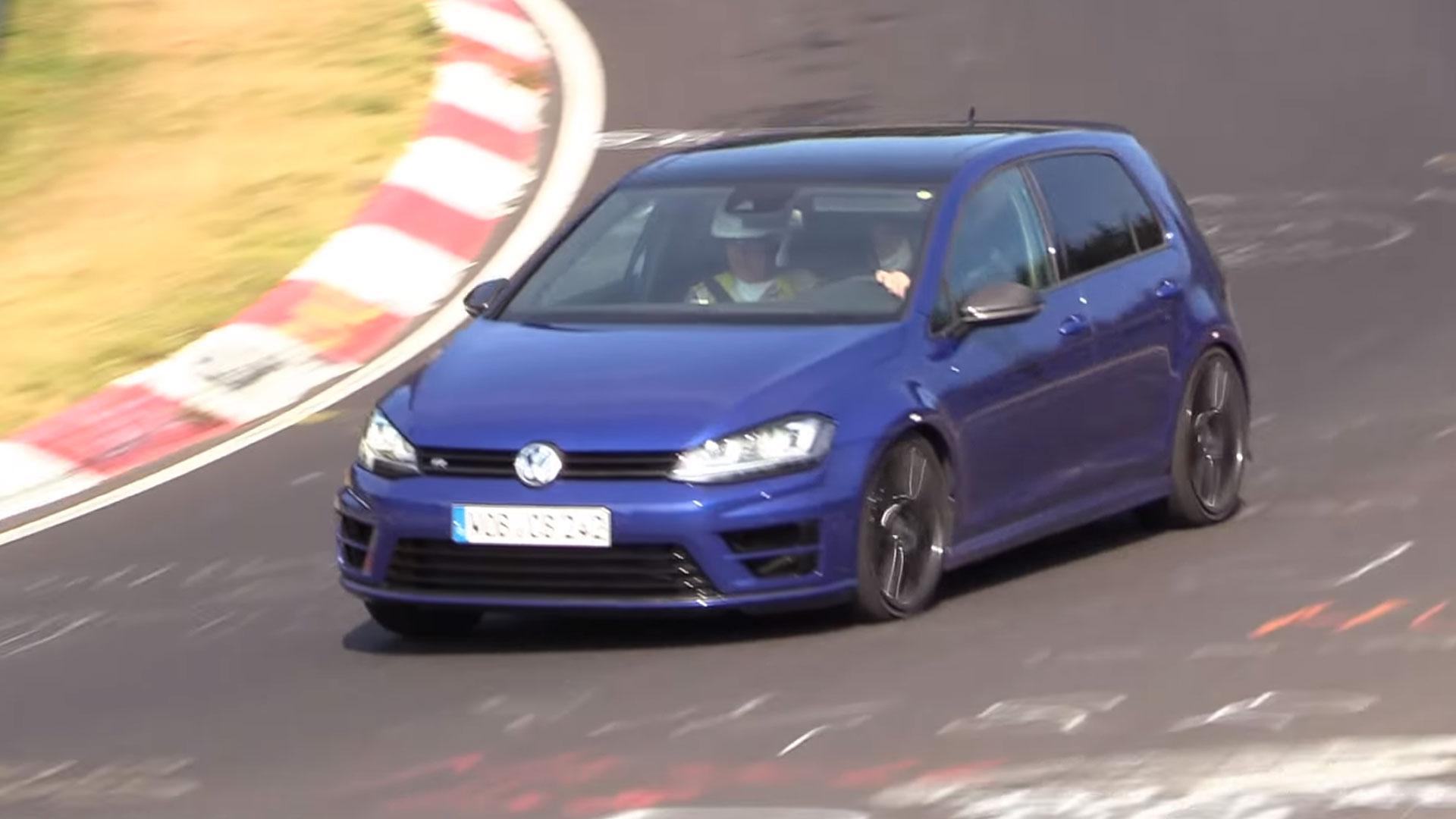 Volkswagen Golf R420 maakt zijn rondes - TopGear Nederland