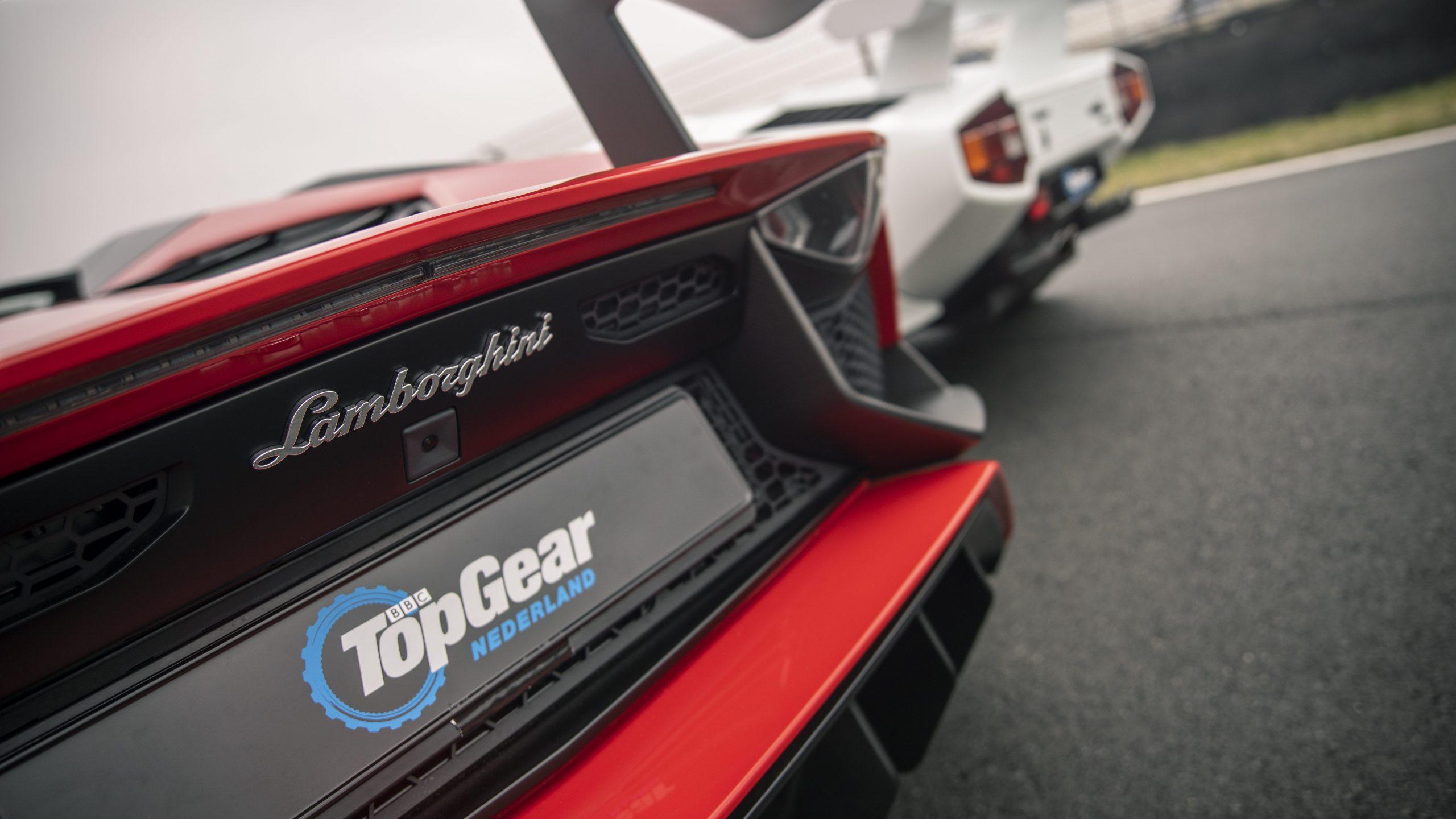 Lamborghini Aventador SV vs Lamborghini Countach 5000 QV - TopGear