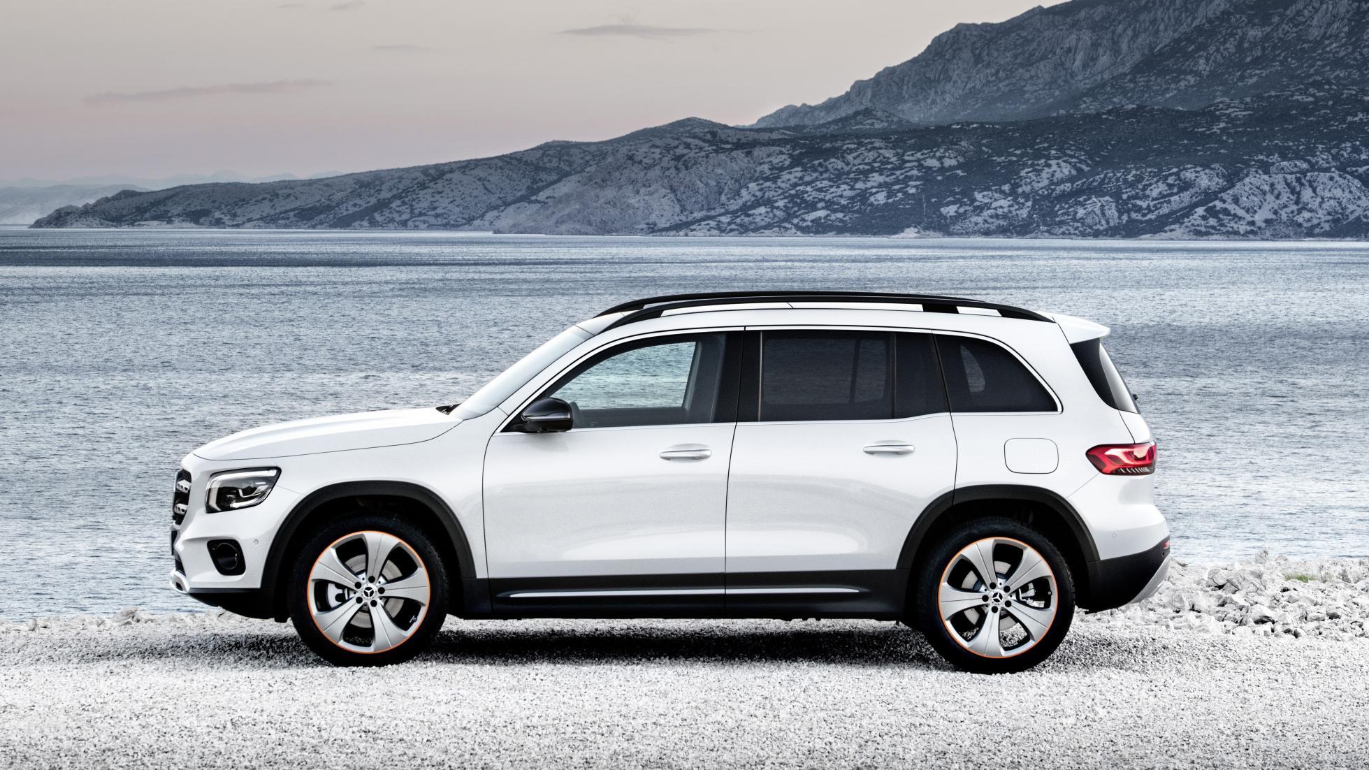 Mercedes GLB (2019) is officieel. Bekijk de foto's en specs - TopGear