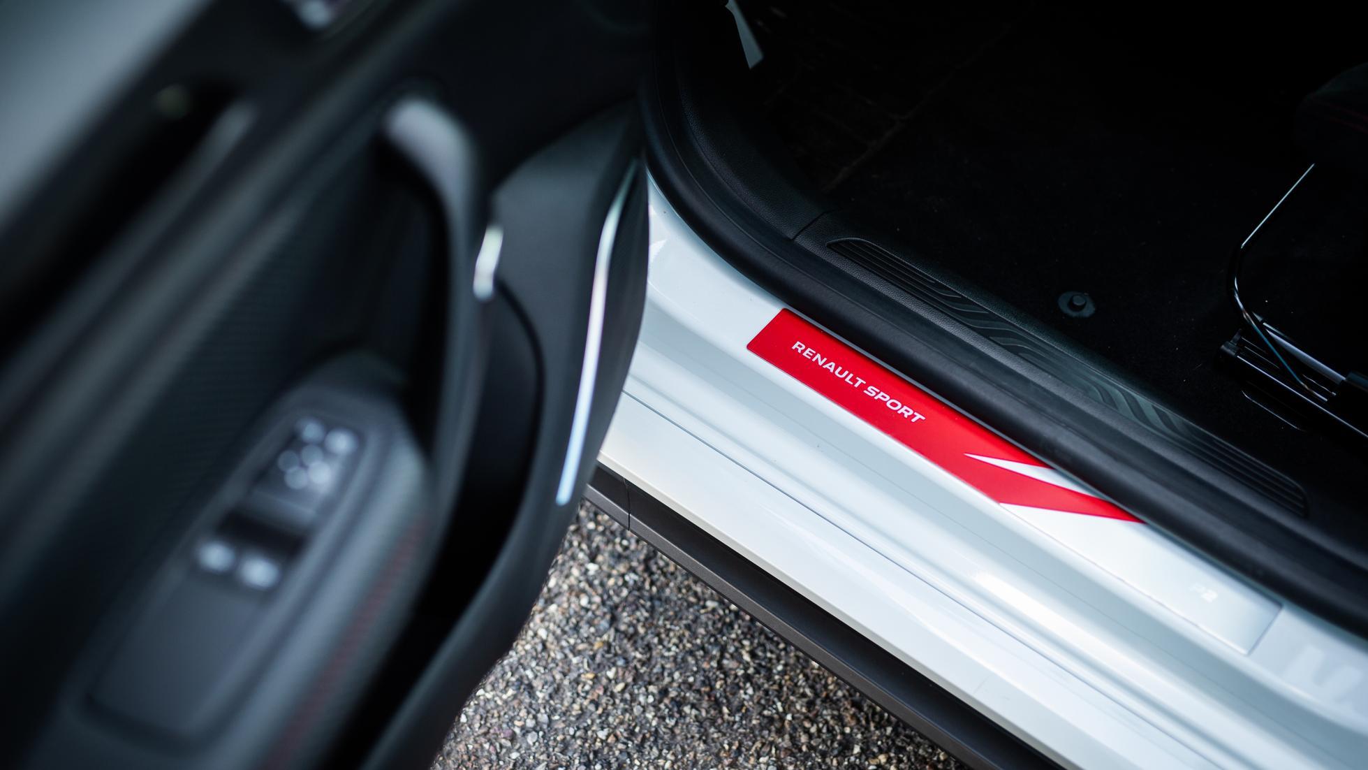 Renault Mégane RS Trophy R (2019) - Autotest en Specificaties - TopGear