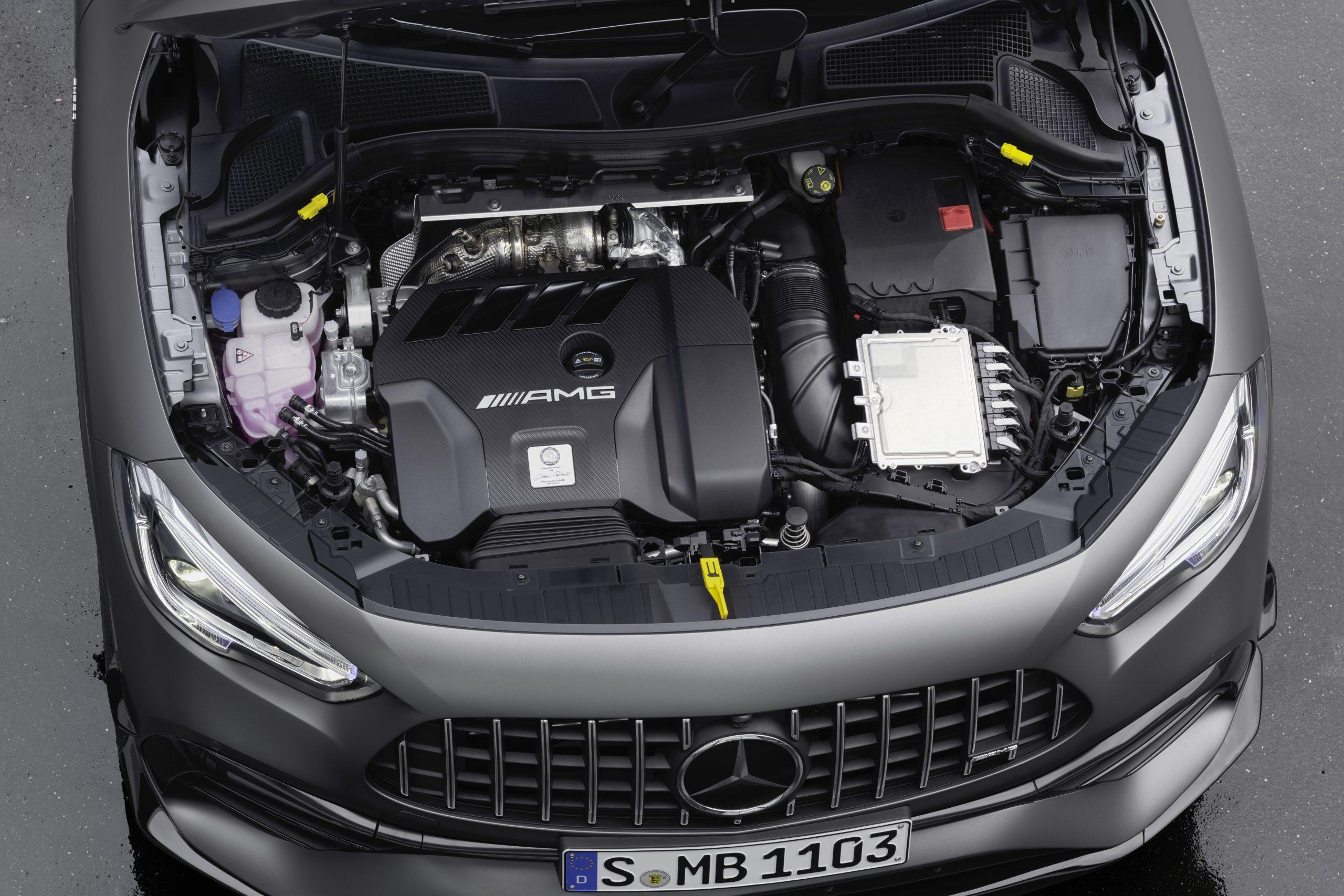 Mercedes-AMG GLA 45 S is hoog en heet - TopGear Nederland