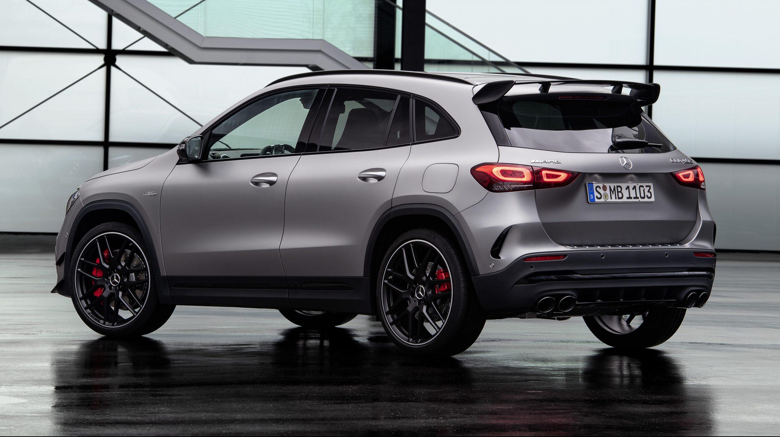 Mercedes-AMG GLA 45 S is hoog en heet - TopGear Nederland
