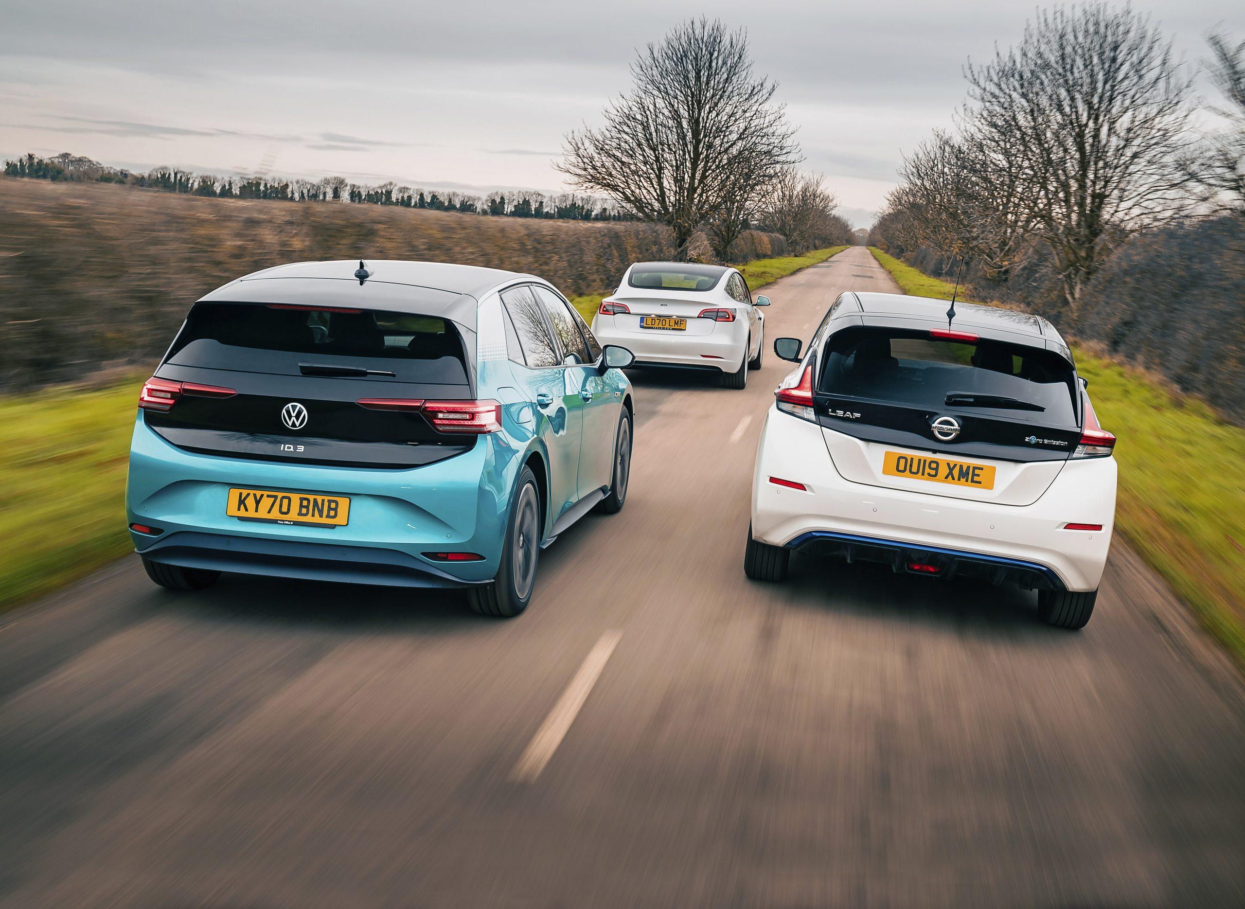 Volkswagen ID.3 vs Tesla Model 3 vs Nissan Leaf - TopGear Nederland