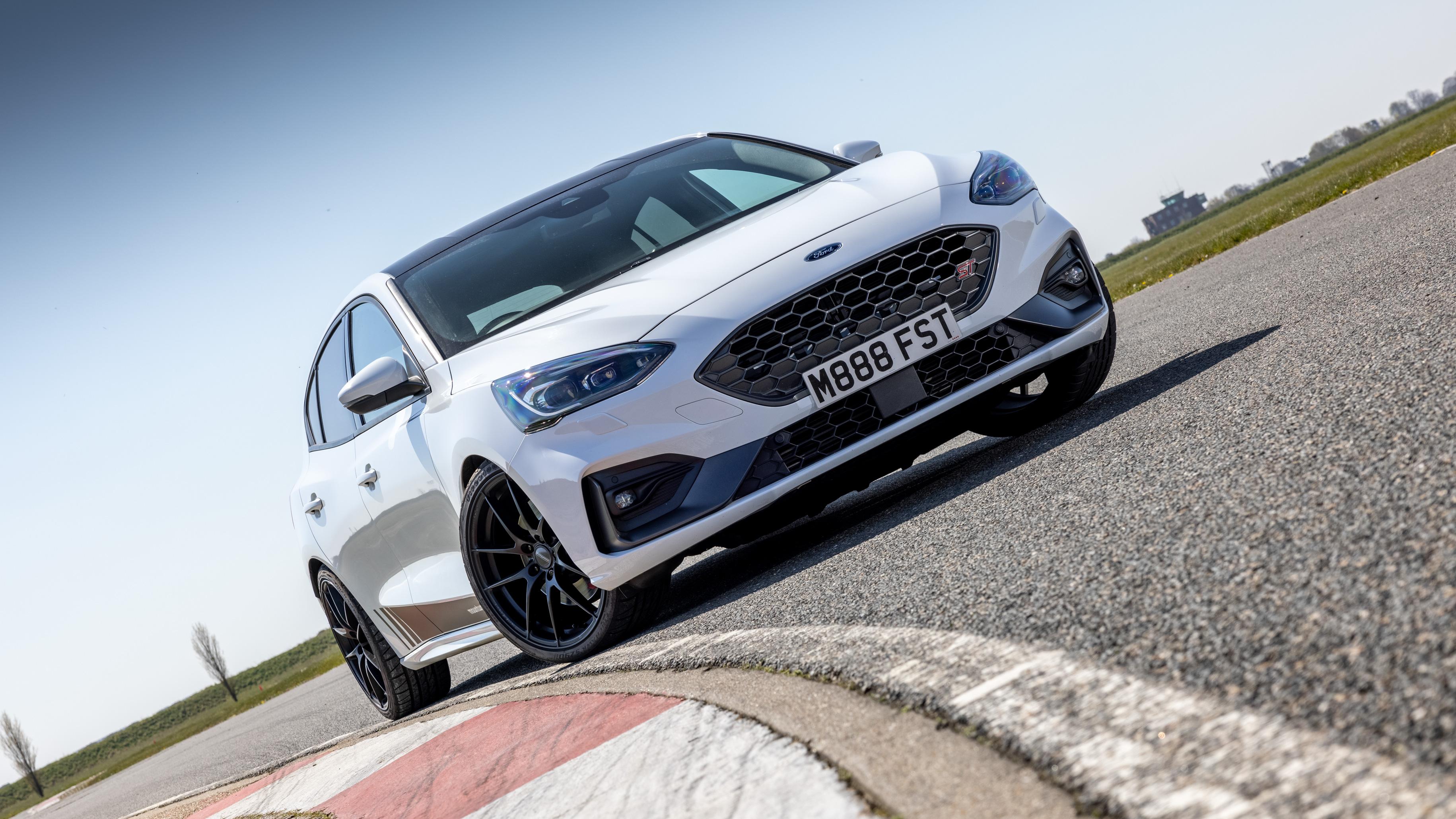 Ford Focus ST Mountune M365 (2022) - Review en specificaties - TopGear