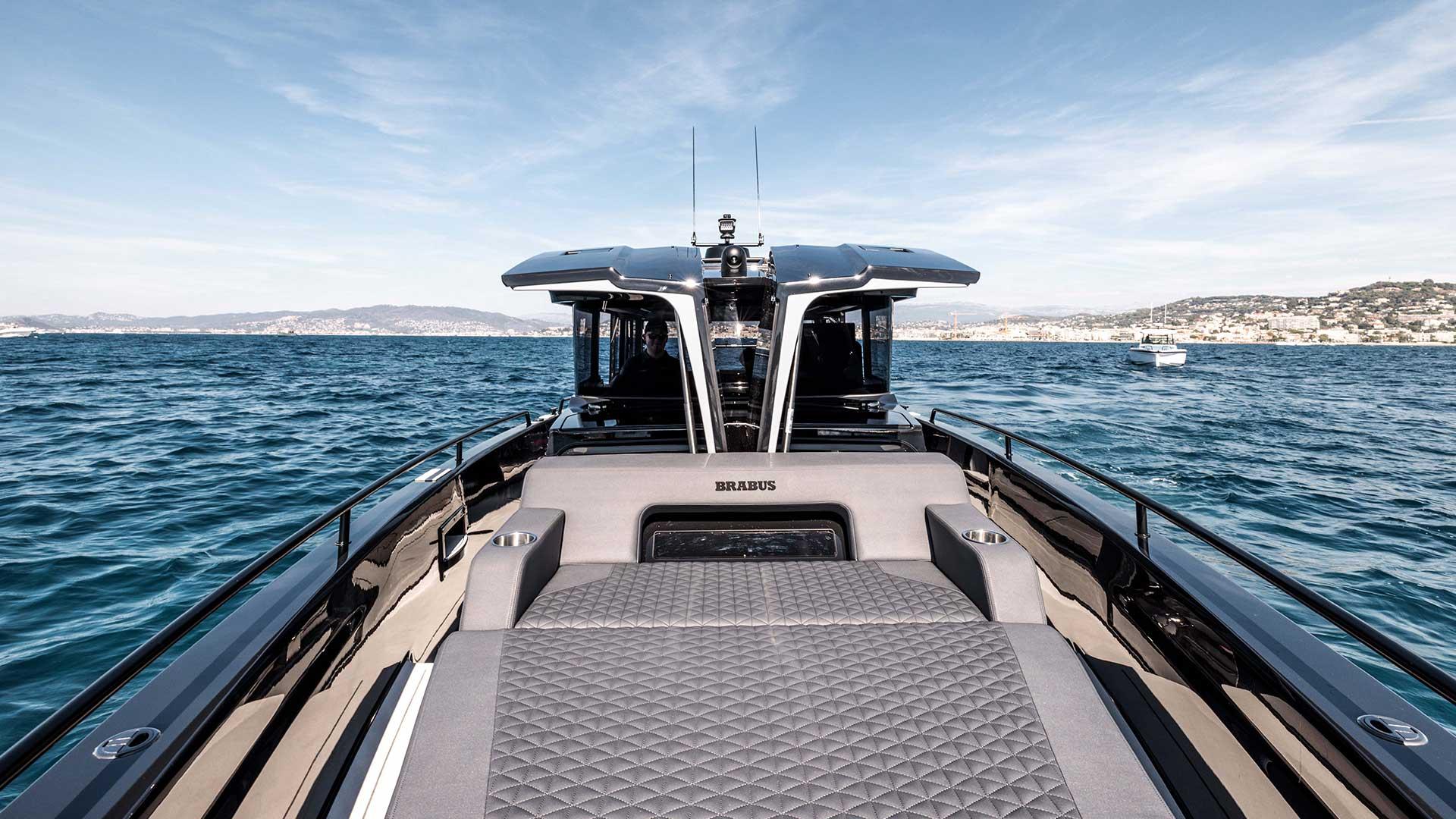 De nieuwste boot van Brabus heeft 900 pk en is perfect voor slechteriken