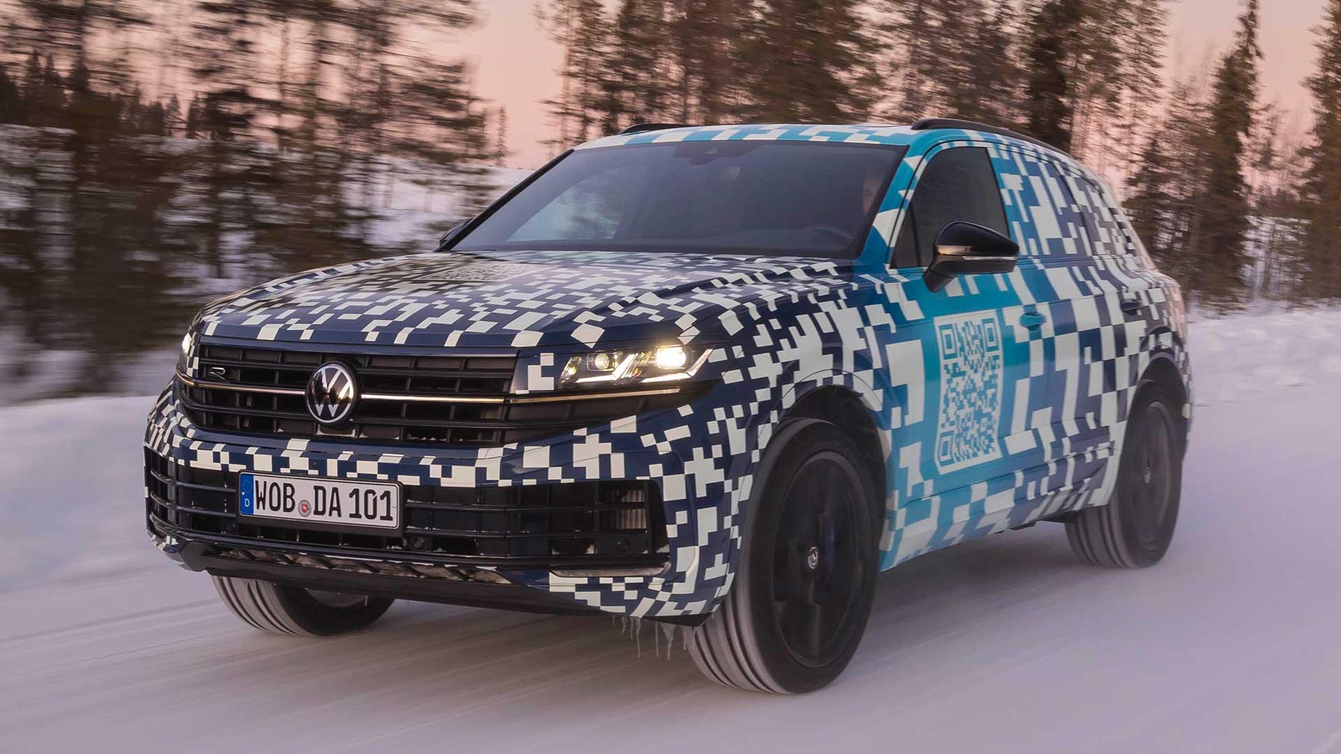 Volkswagen gaat auto's met lichtgevende logo's op de achterklep leveren ...