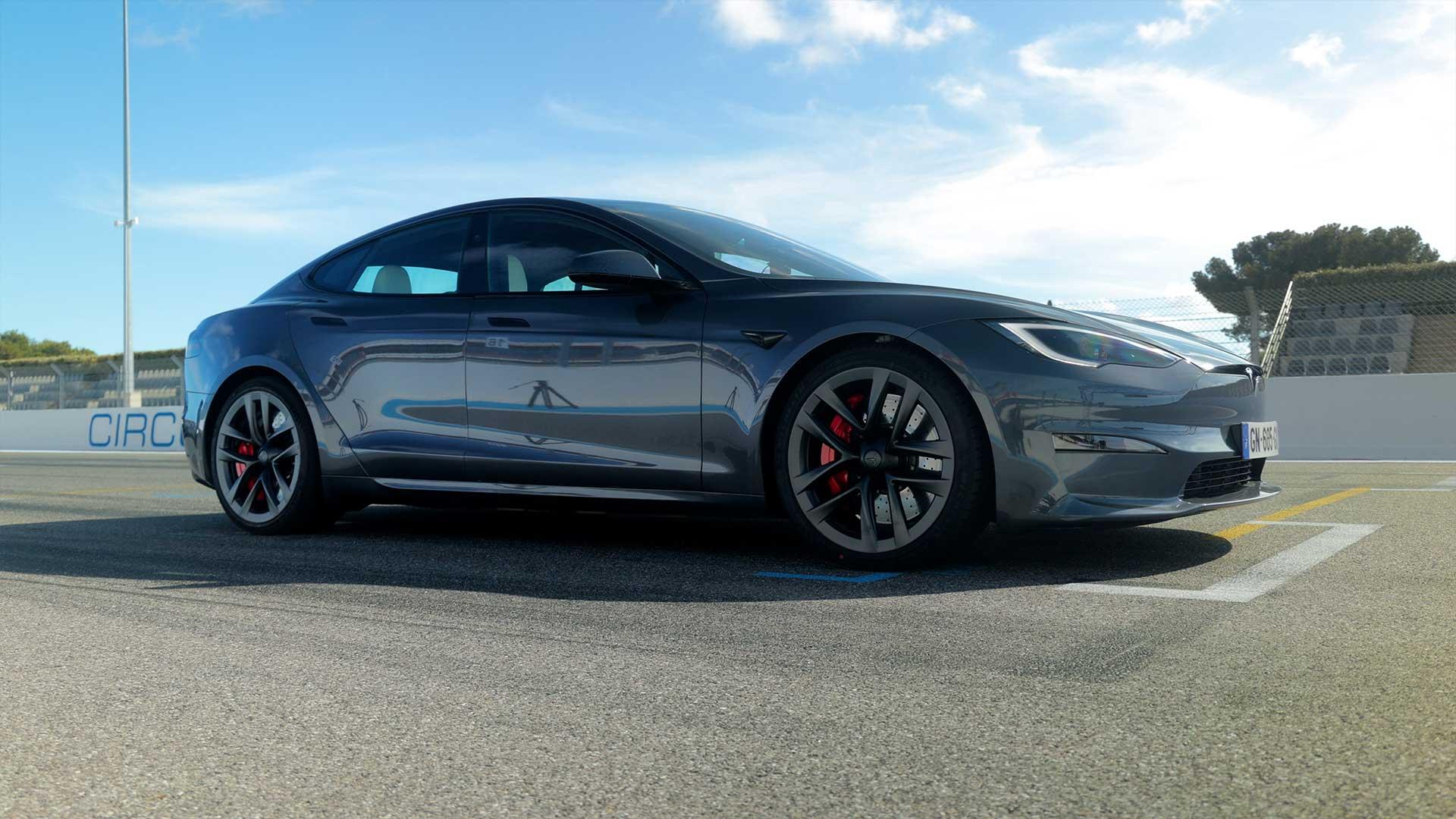 Tesla Model S Plaid Track Pack haalt topsnelheid van 322 km/u