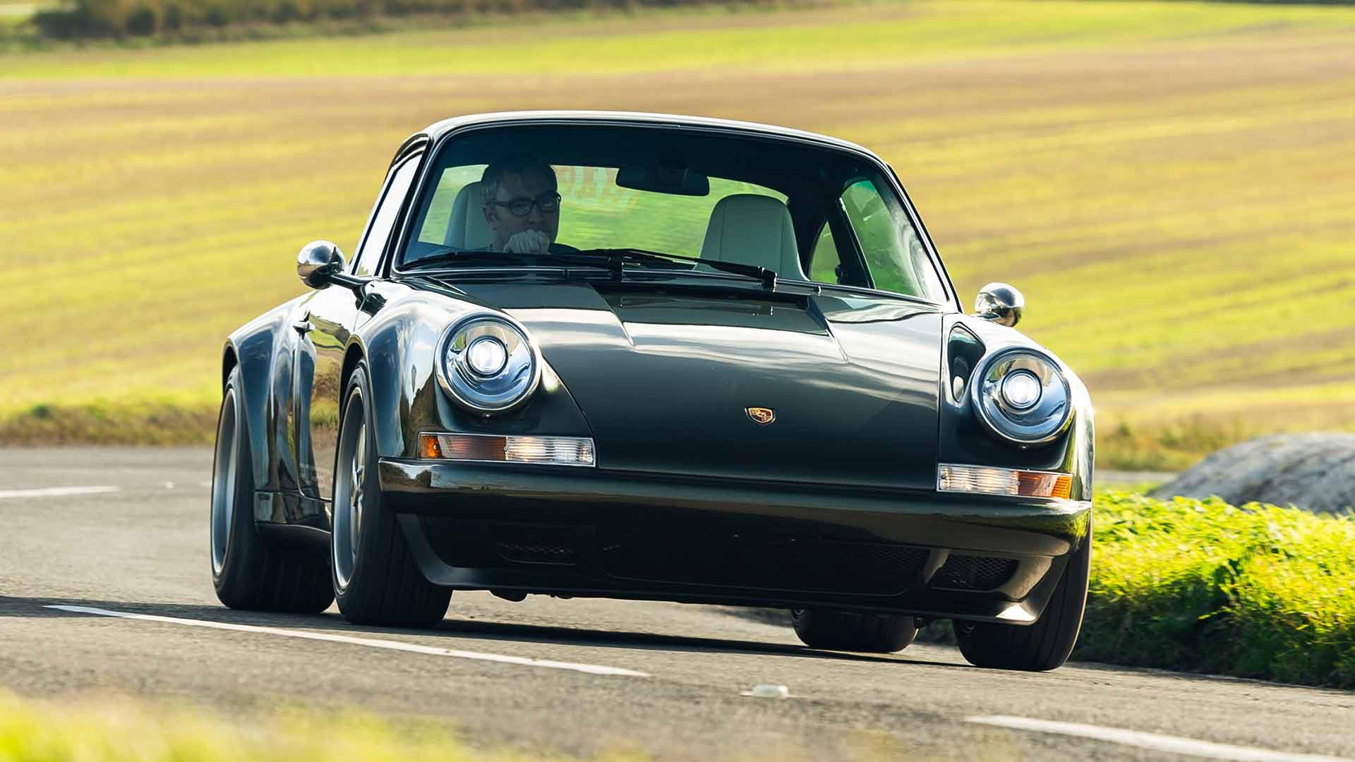 Theon Design bouwt deze prachtige Porsche 911 964 restomod - TopGear